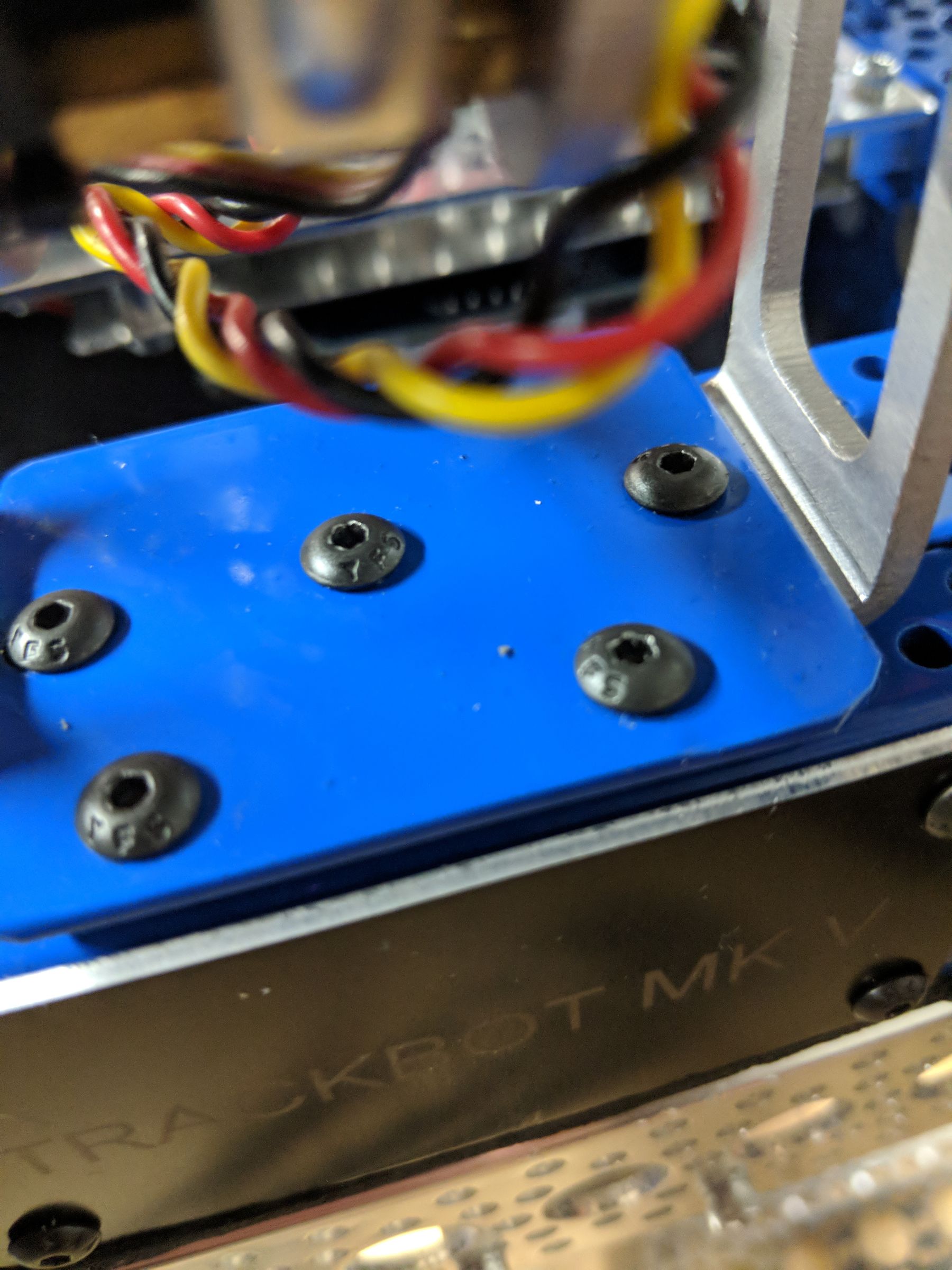 Trackbot Mk V : 8 Steps (with Pictures) - Instructables