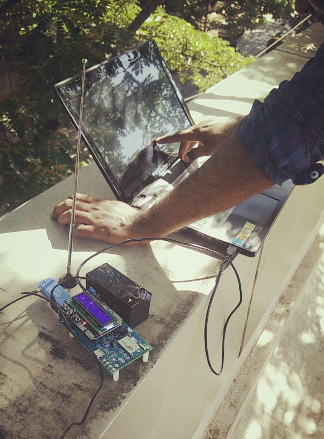 ADS-B Real Time Flight Tracker and Monitoring Device Using Intel Edison : 7 Steps - Instructables