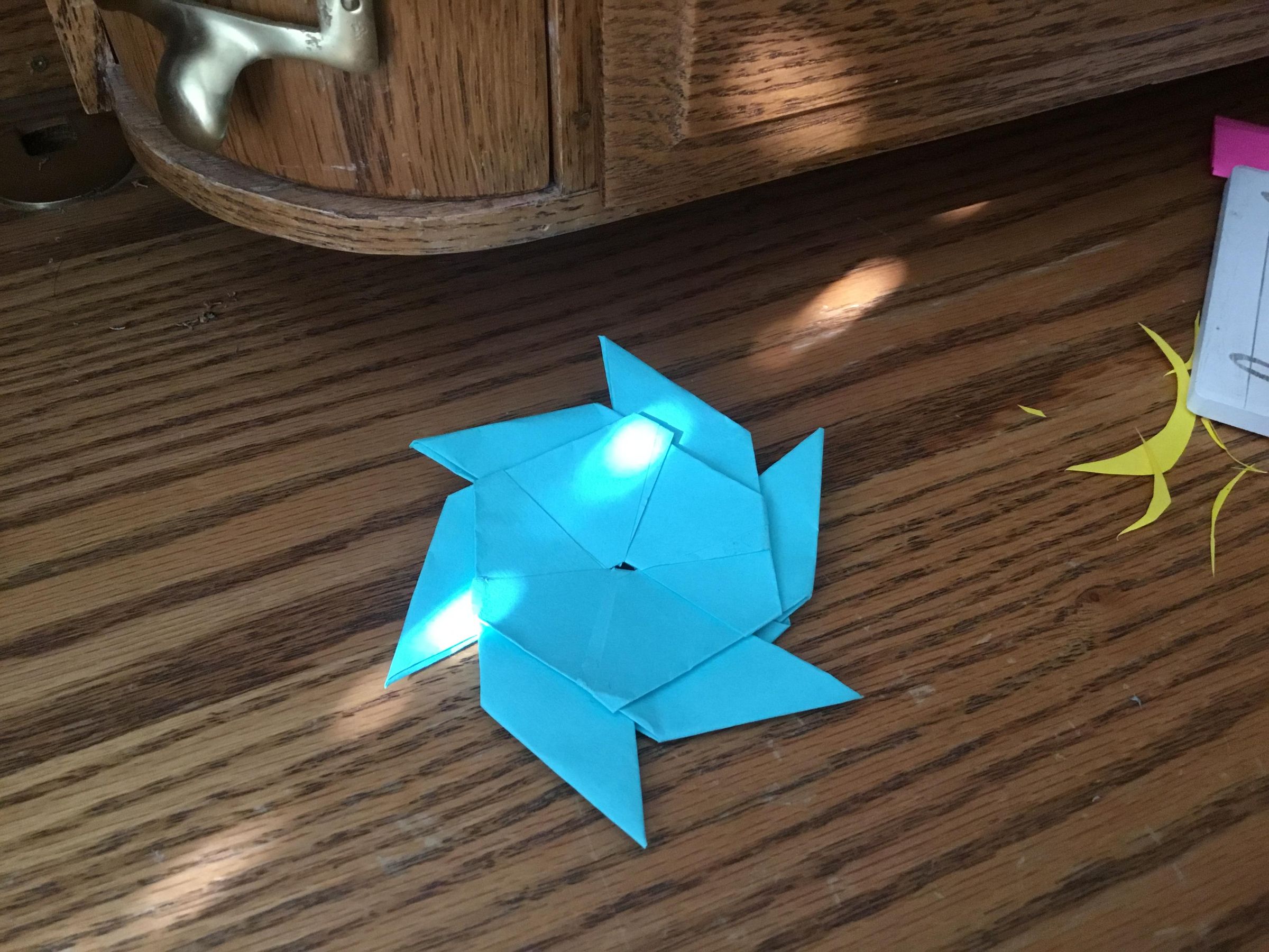 PPF (Paper Pocket Frisbee) : 11 Steps - Instructables