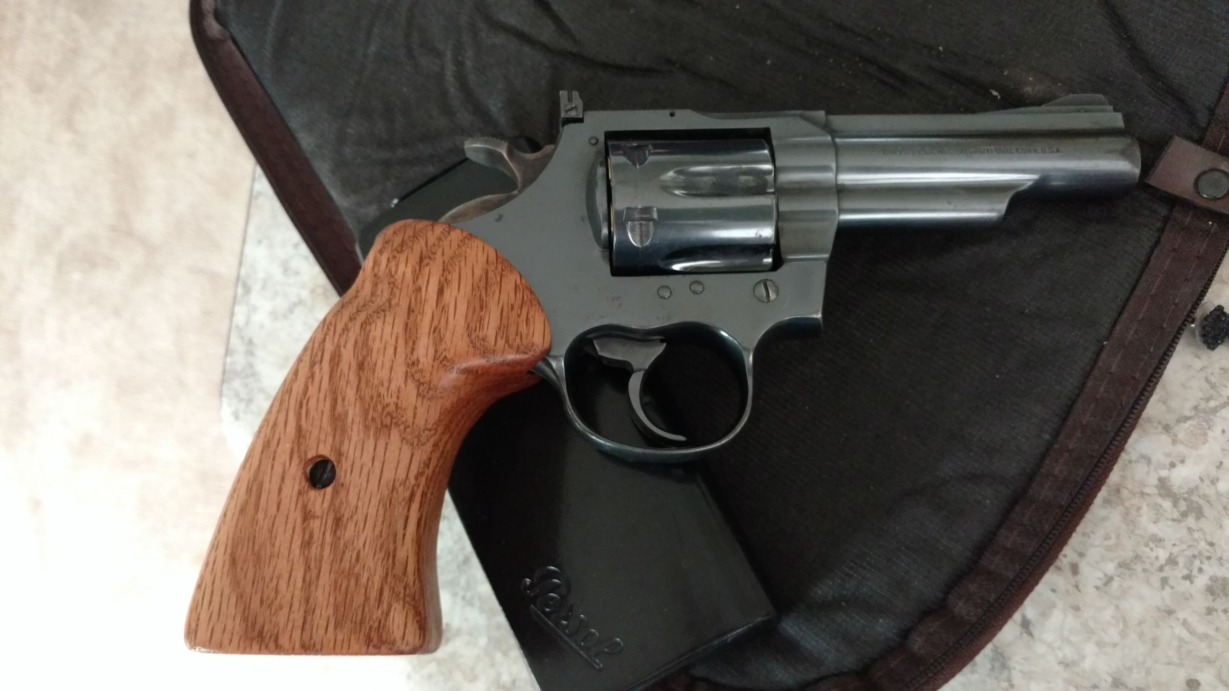 Custom Hand Grips for Revolver : 12 Steps - Instructables
