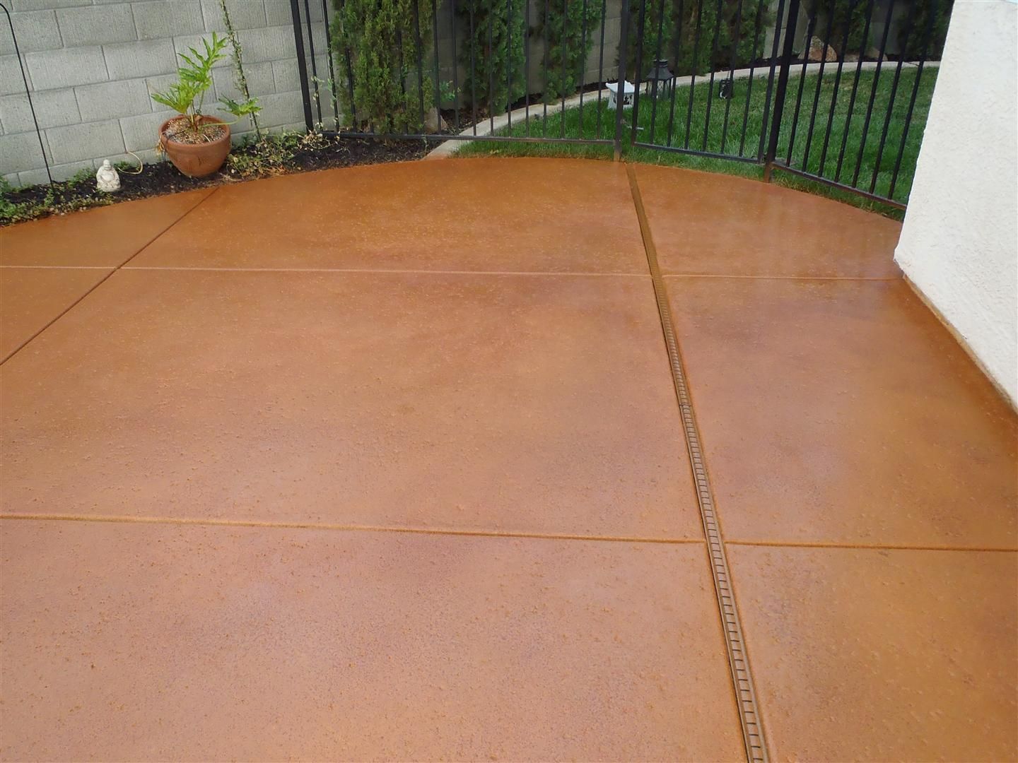 How to Apply Multi-color Concrete Stain : 8 Steps (with Pictures ...