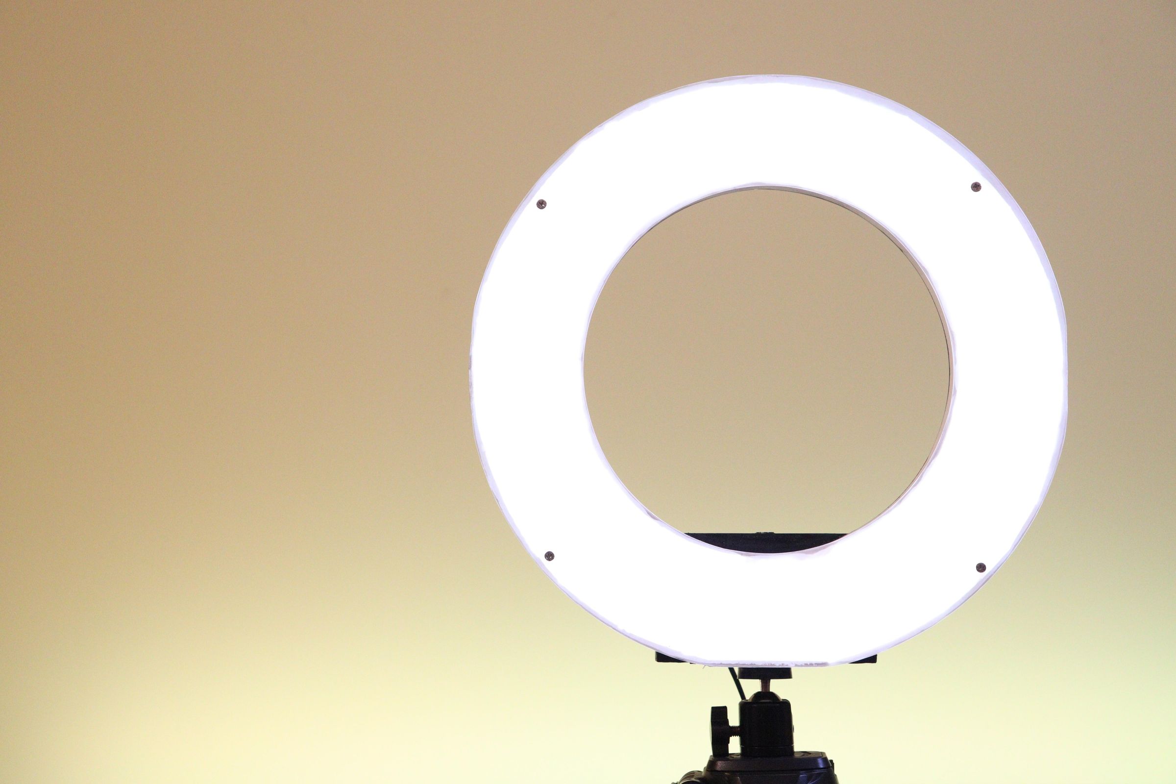 DIY LED Studio Ring Light : 26 Steps (with Pictures) - Instructables