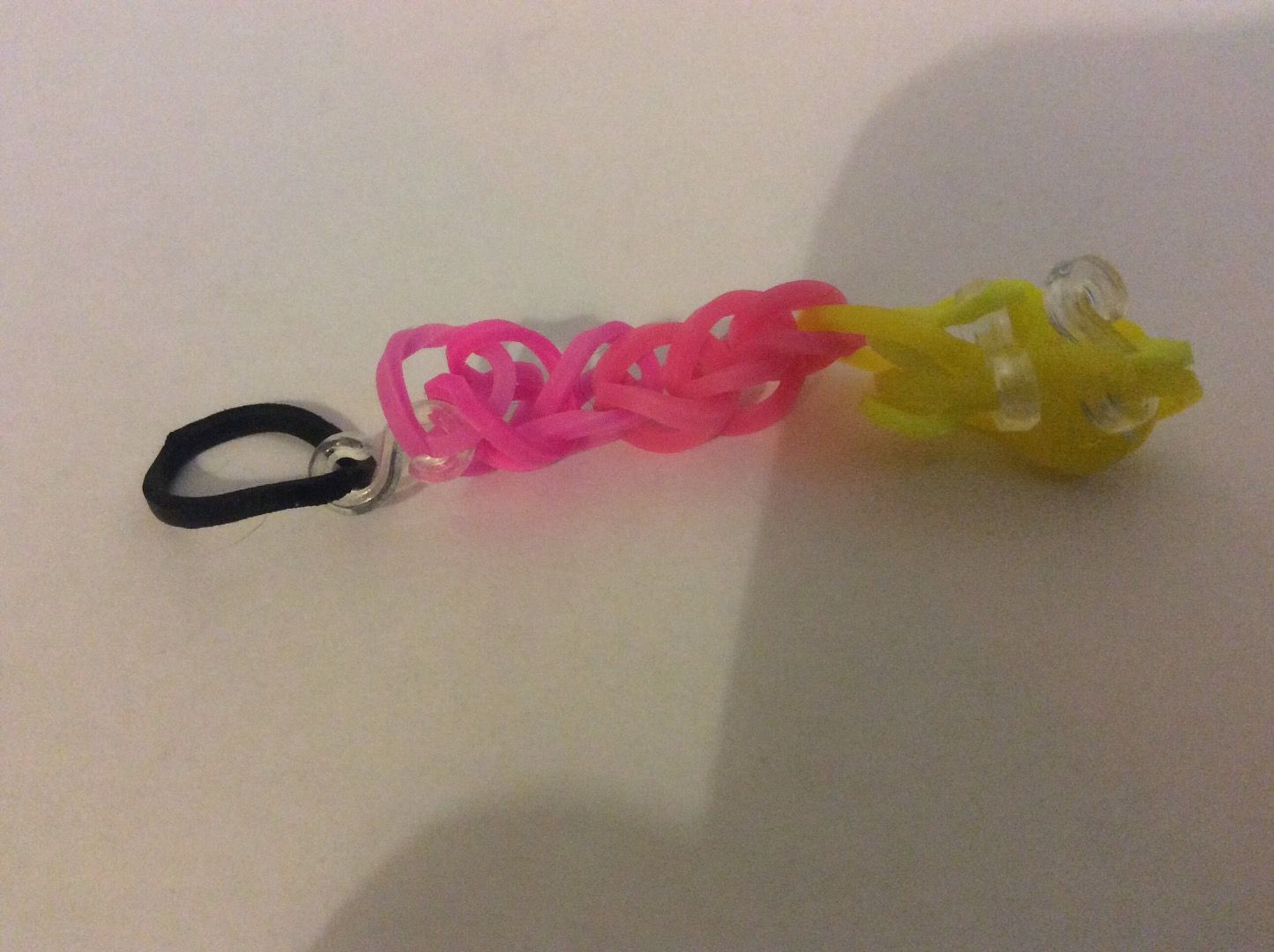 Loomband Gold Medal Key Ring : 3 Steps - Instructables