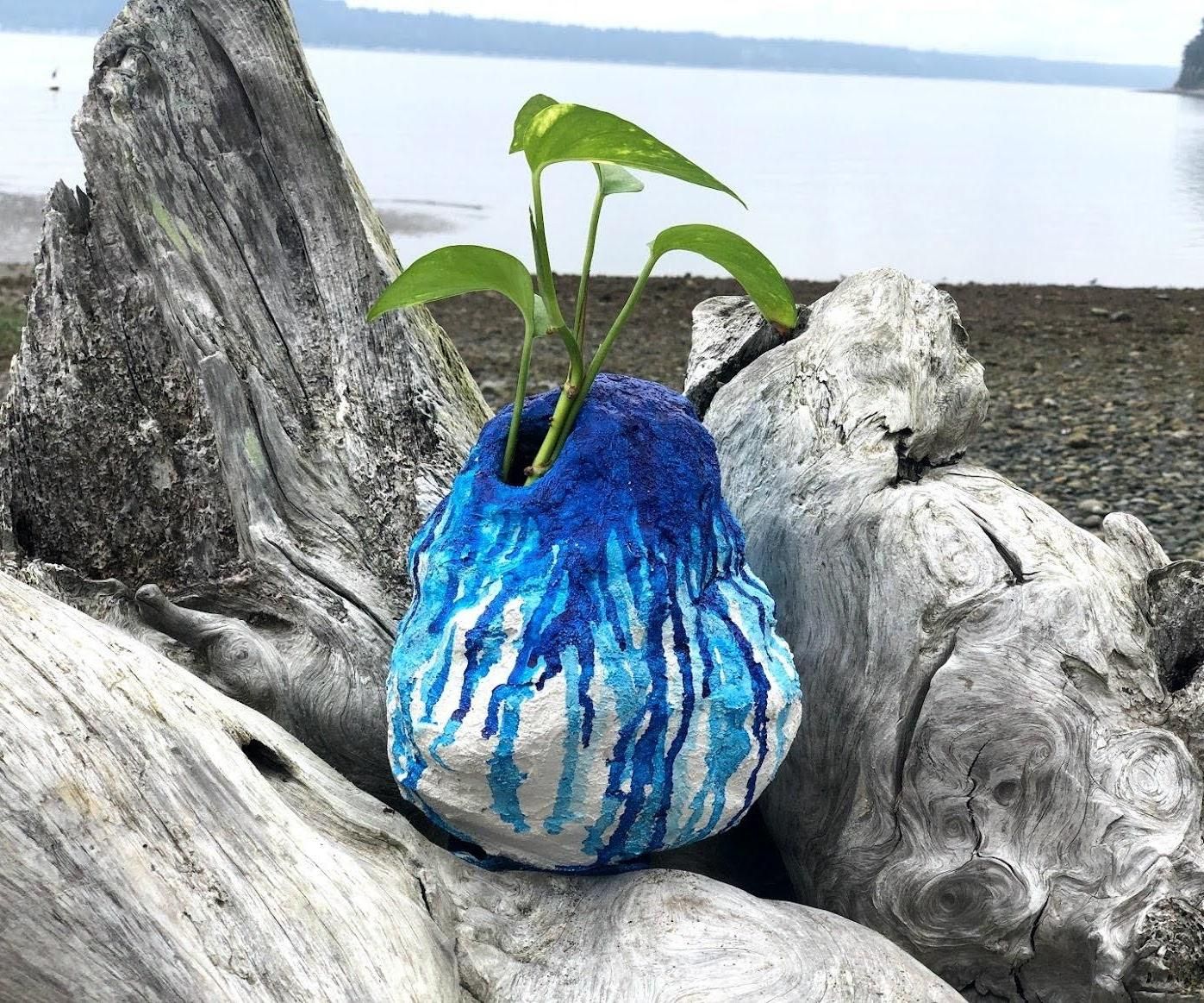 Upcycled Vase From Plastic Bags : 6 Steps (with Pictures) - Instructables