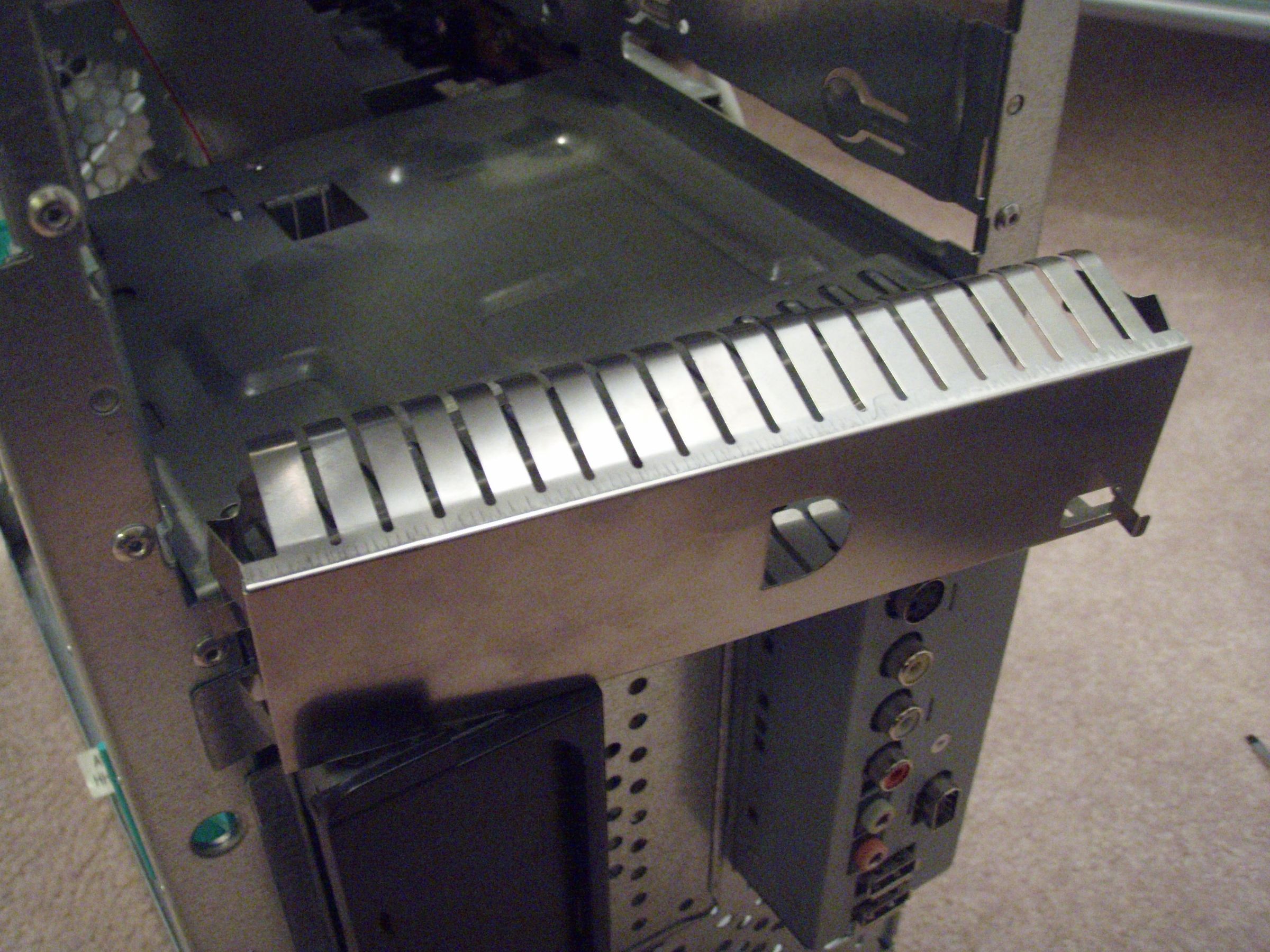 How to Disassemble a Computer : 16 Steps (with Pictures) - Instructables