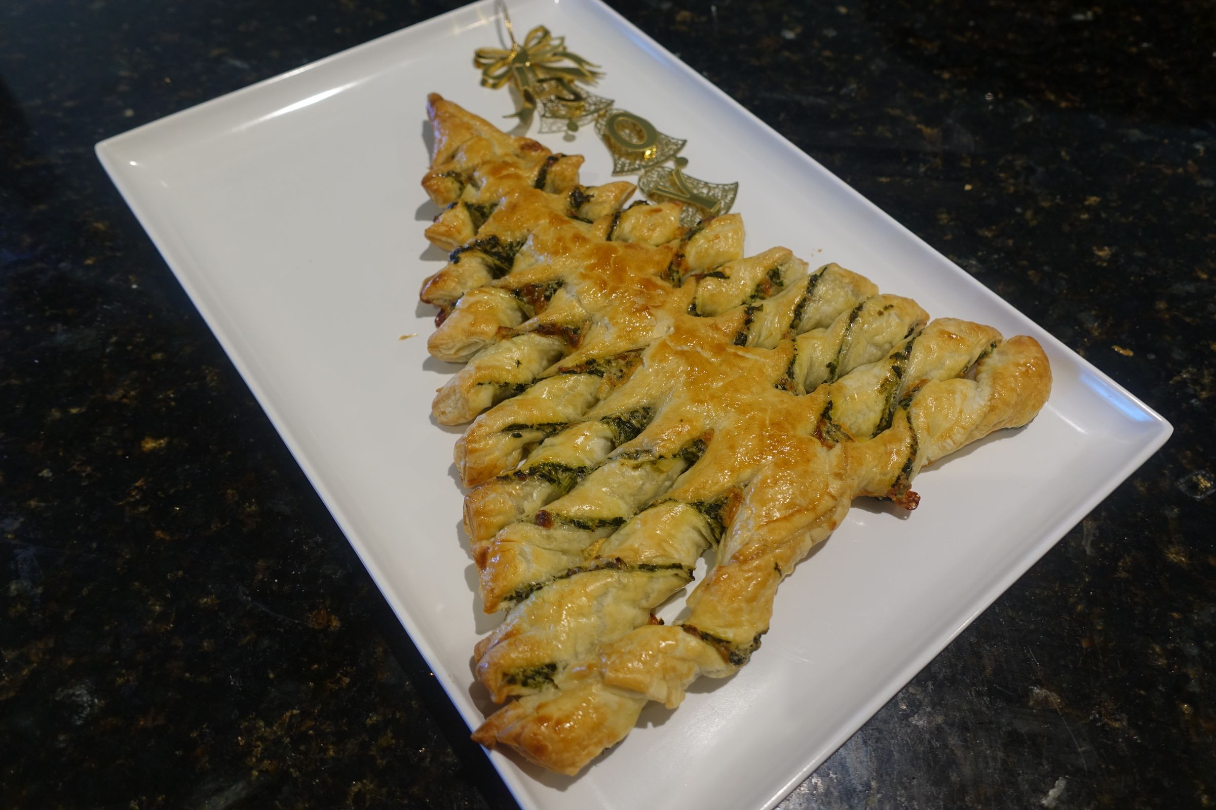 Spinach and Cheese Christmas Tree : 7 Steps (with Pictures) - Instructables