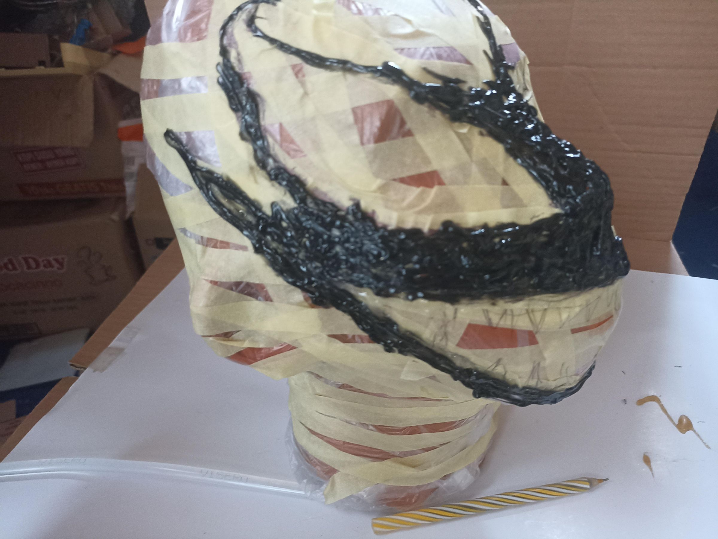 Making Venom Ruber Mask Made From Hot Glue : 8 Steps (with Pictures ...