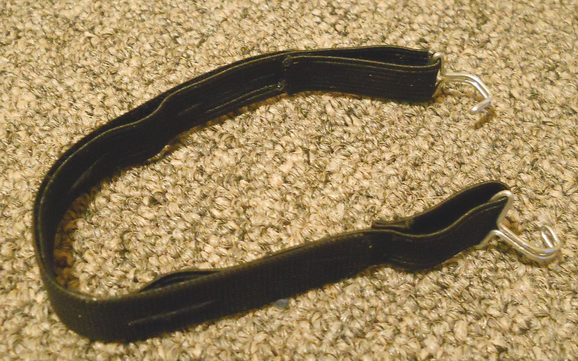 External Drive "Harness" for Laptops : 4 Steps - Instructables