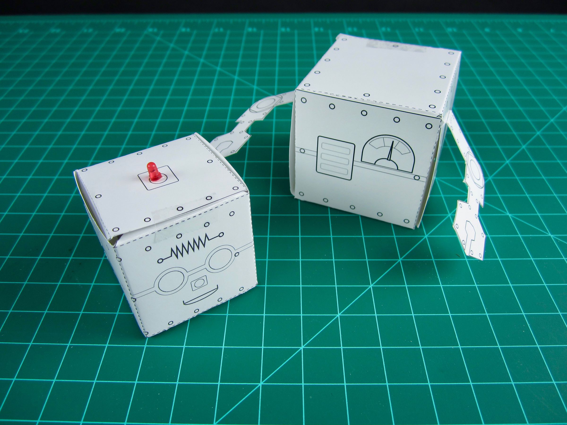 Move and Blink Paper Robot : 10 Steps (with Pictures) - Instructables