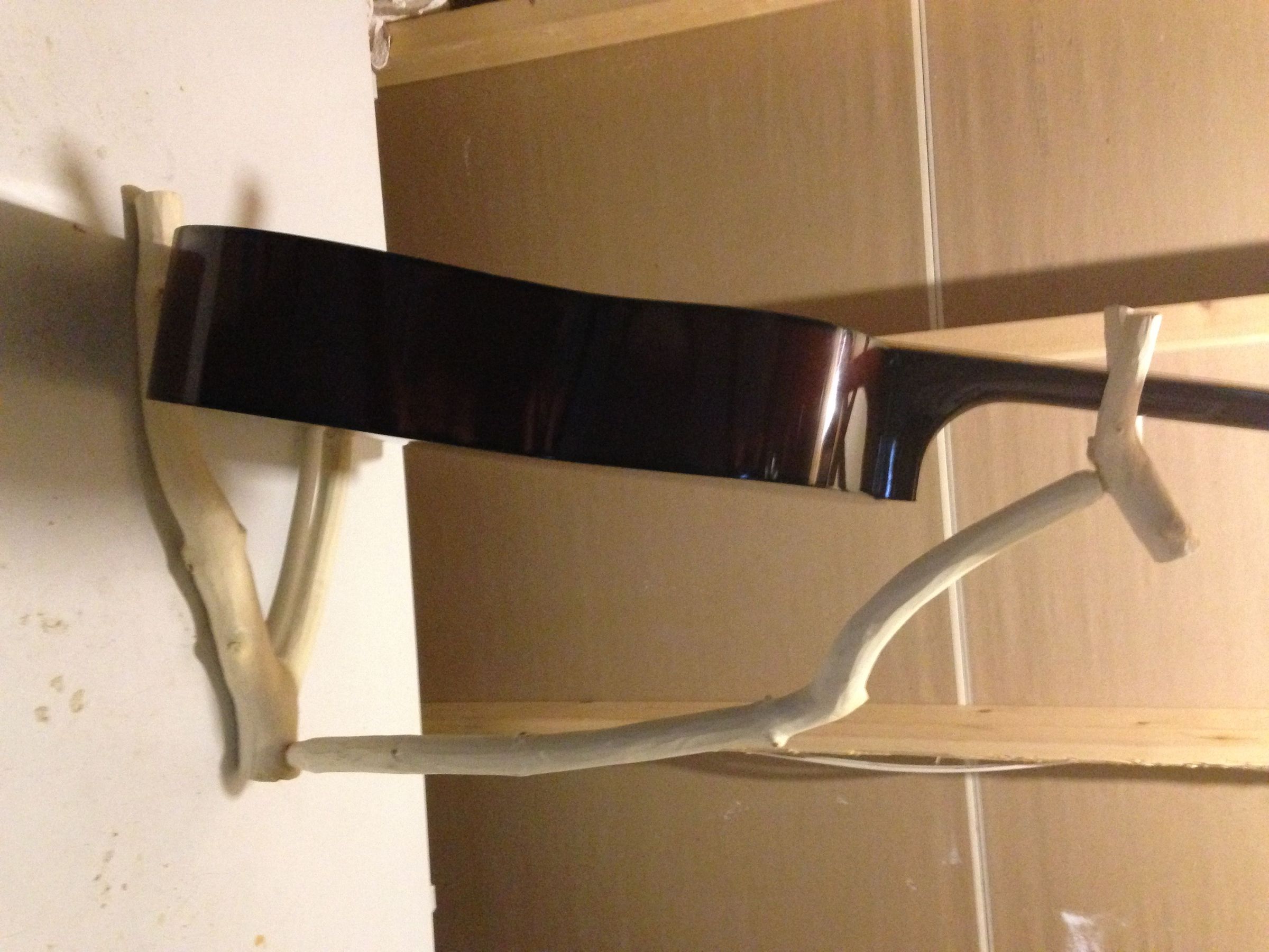 Rustic Guitar Stand : 5 Steps - Instructables