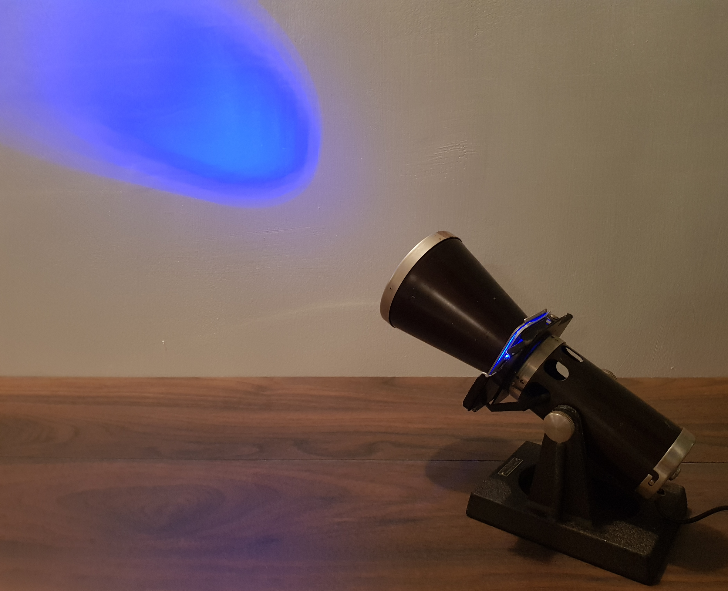 1930s Kodak Pi Notification Lamp : 6 Steps (with Pictures) - Instructables