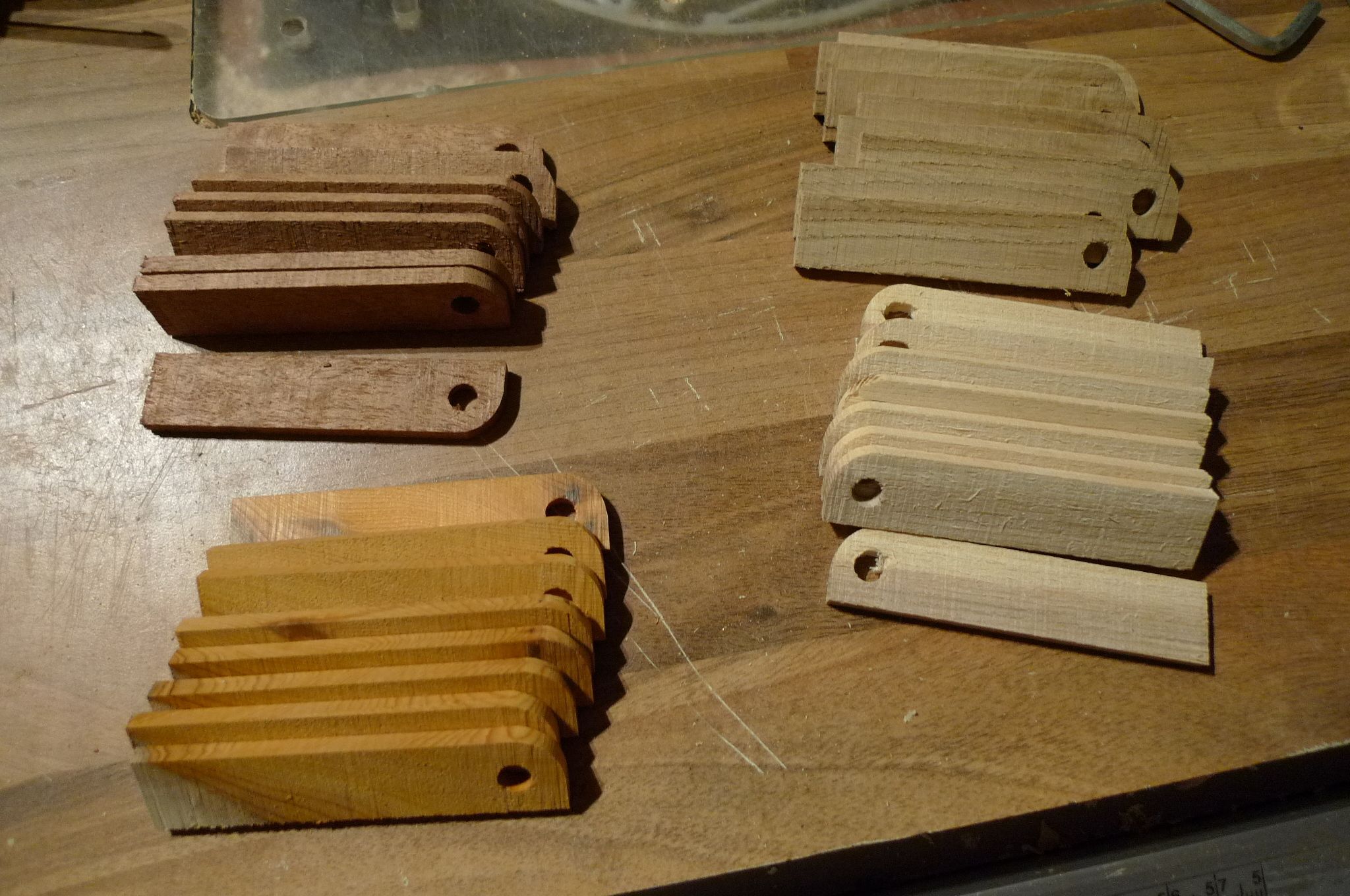 Scrap Wooden Hinged Box : 7 Steps (with Pictures) - Instructables