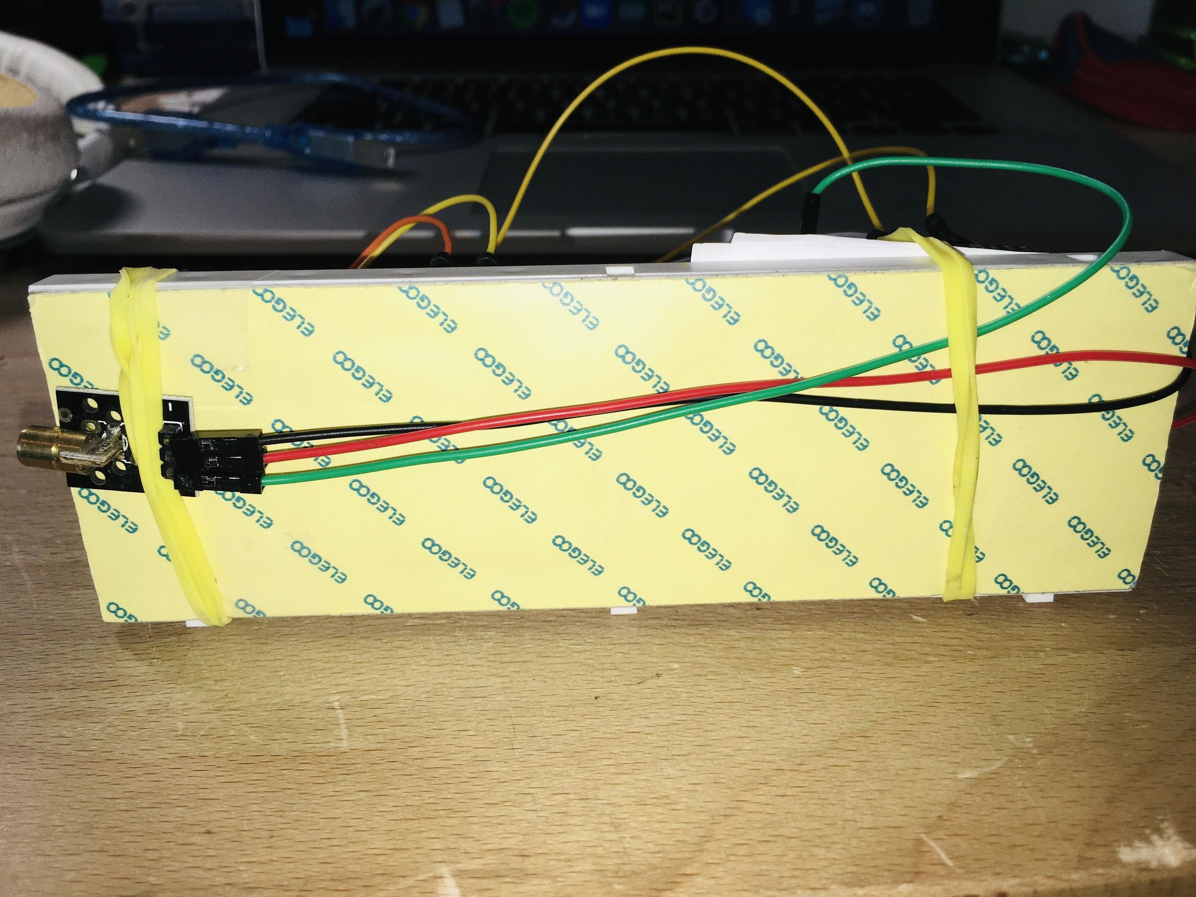 Battery-Powered Ultrasonic Distance Detector for Moving in the Darkness ...