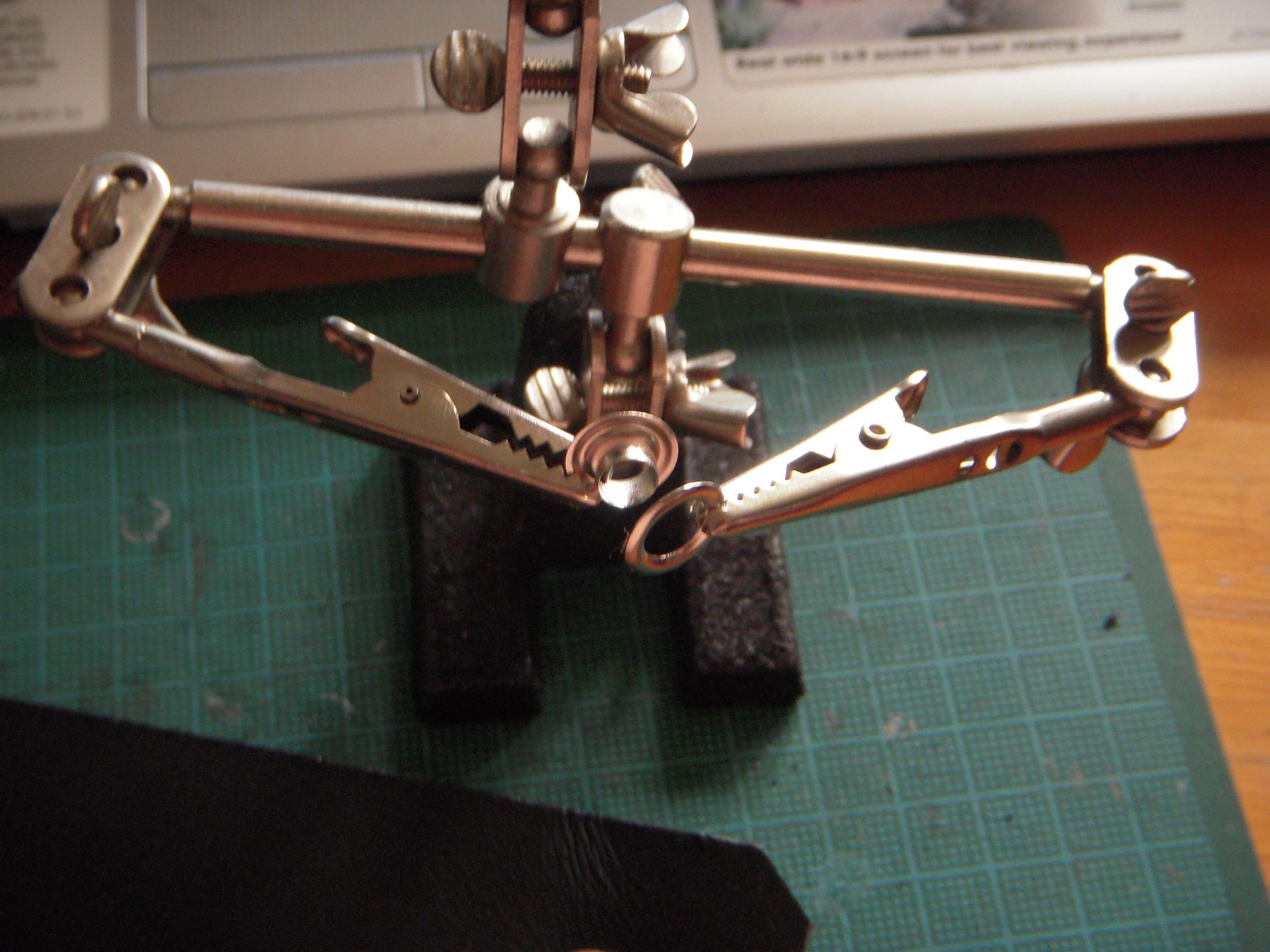 Draw-String Wrist Cuffs : 6 Steps - Instructables