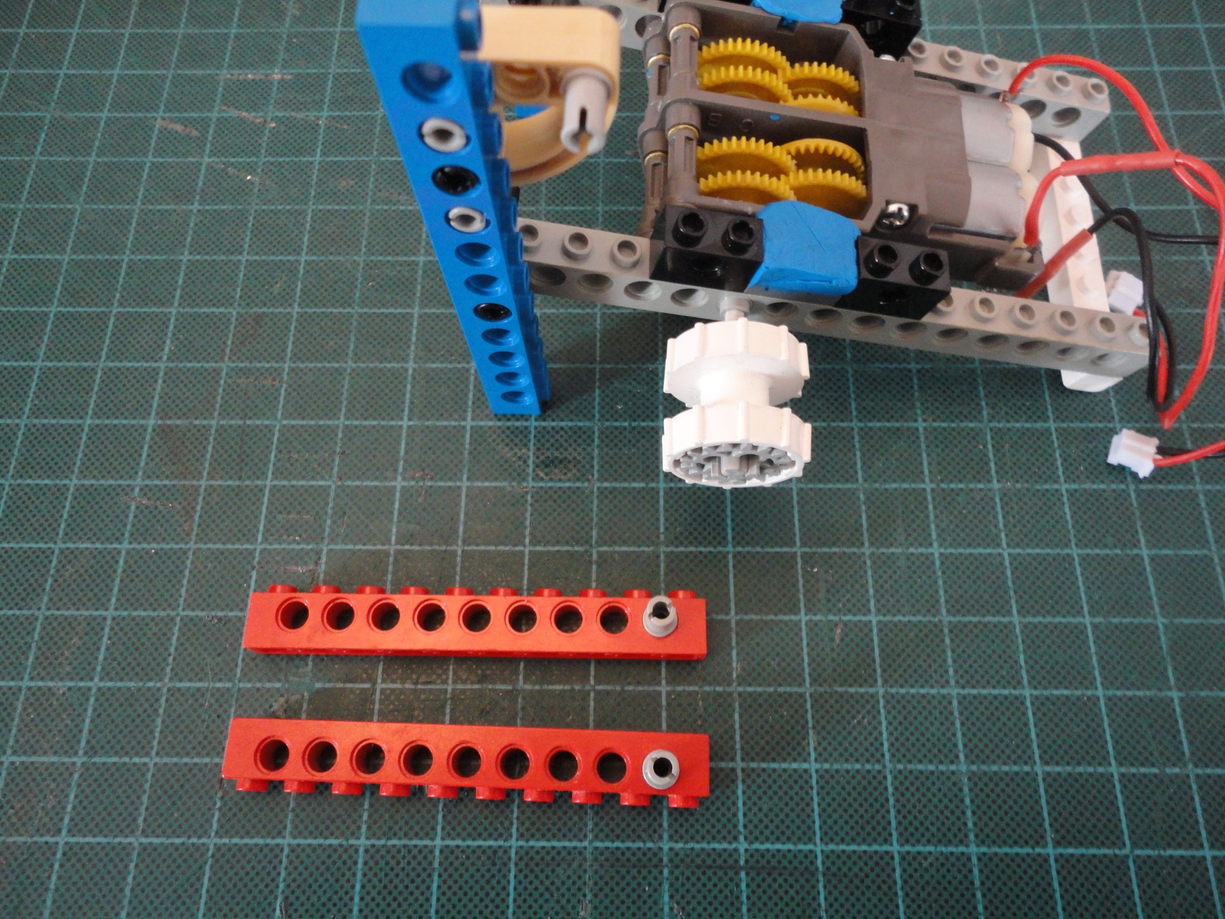 Lego Track Bot : 14 Steps (with Pictures) - Instructables