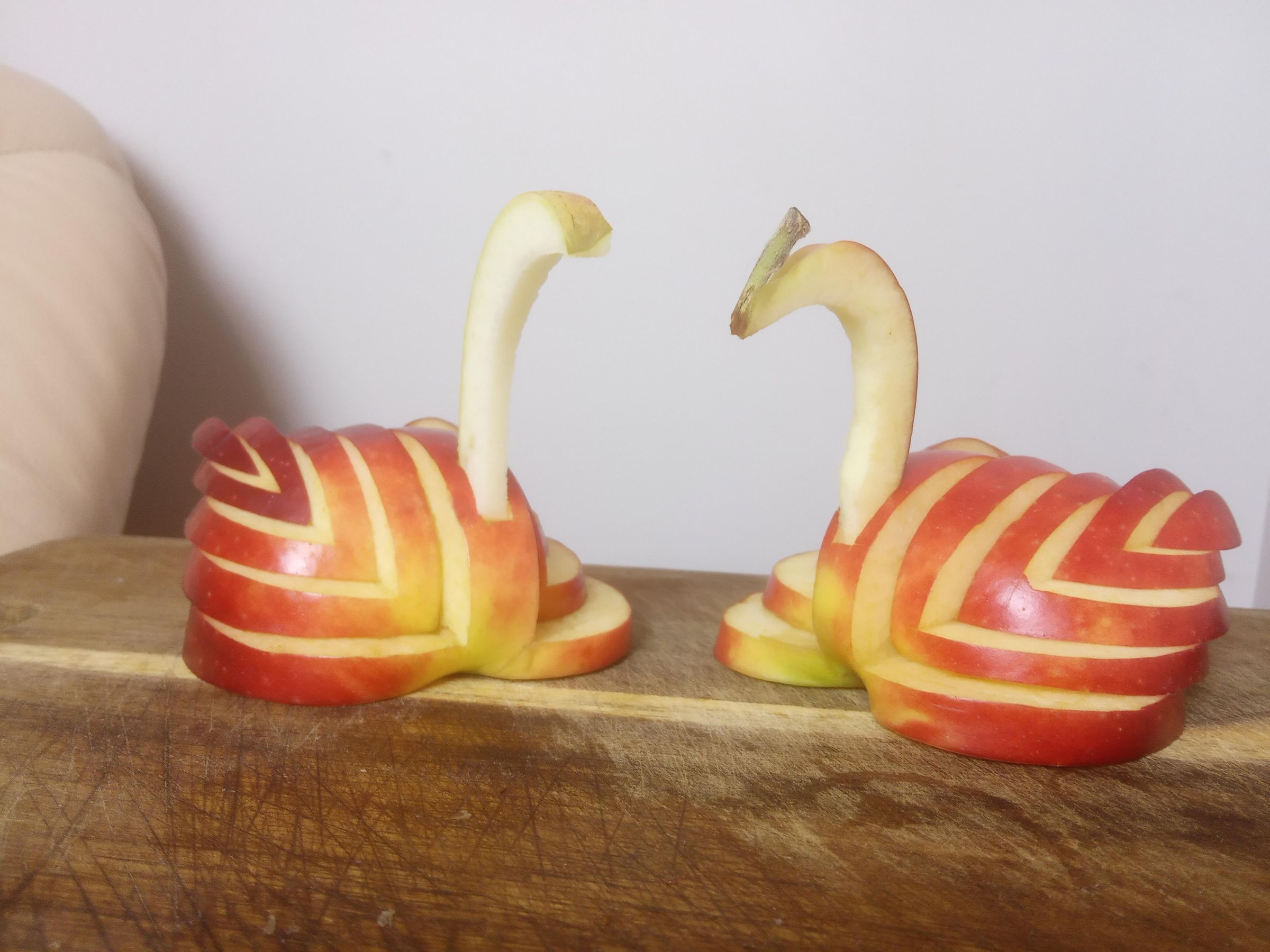 Edible Apple Swan : 7 Steps (with Pictures) - Instructables