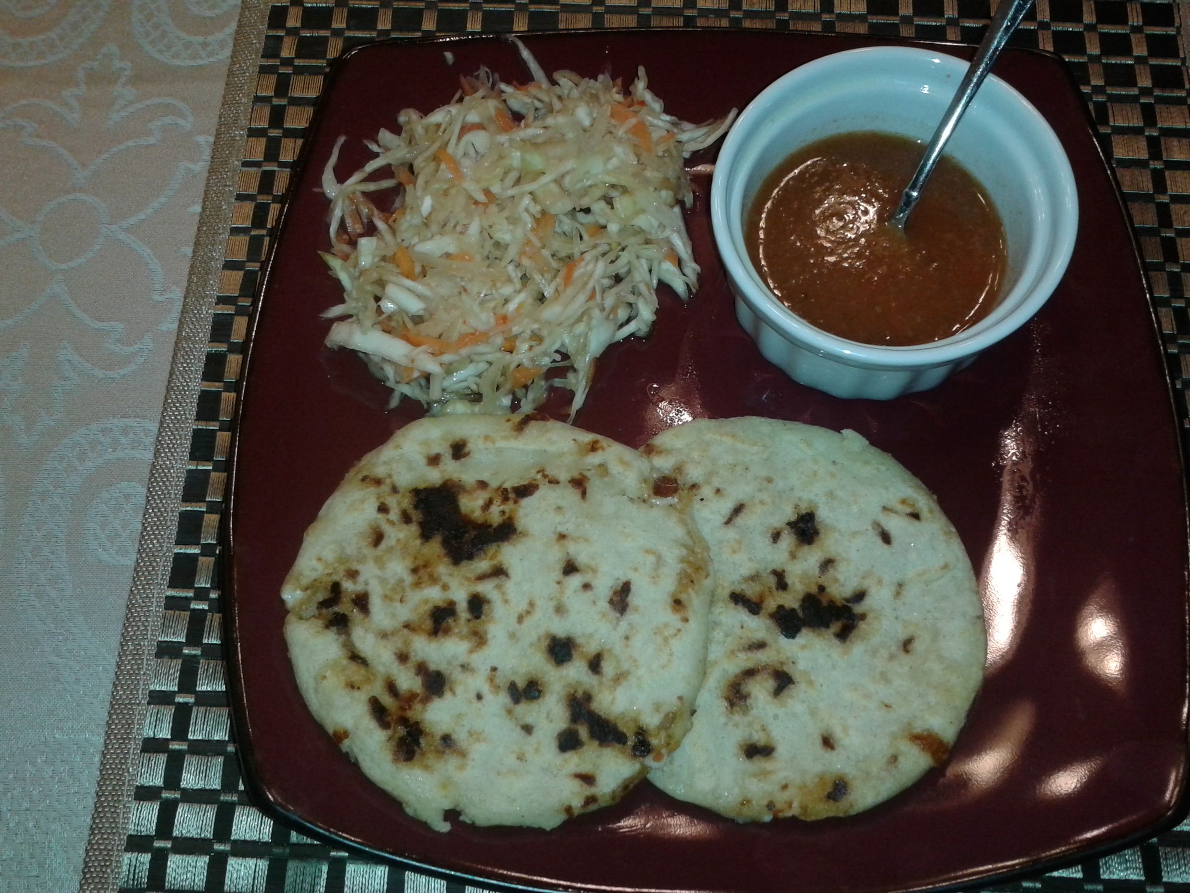 Pupusas Con Salsa Y Repollo : 14 Steps - Instructables