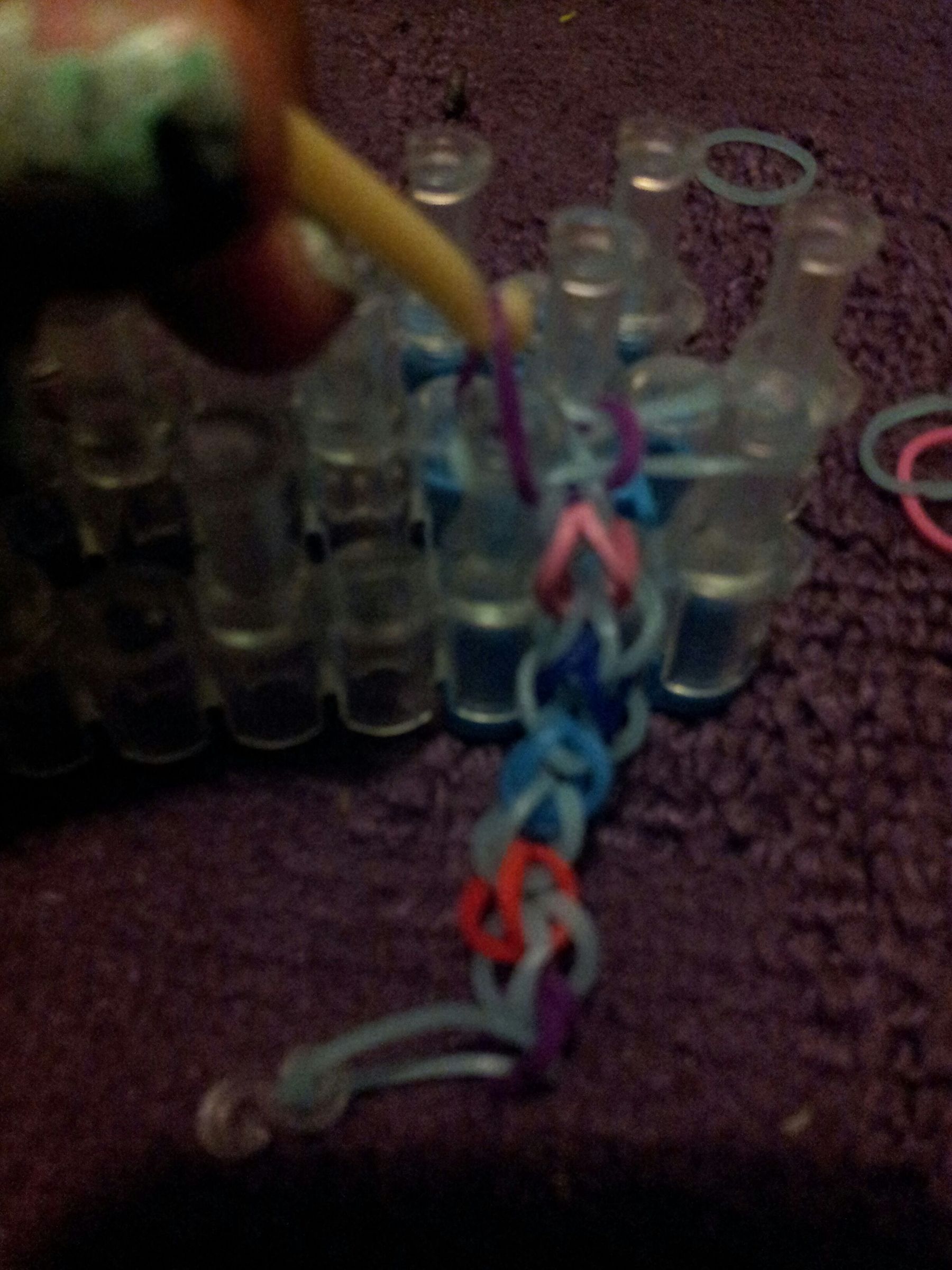 How to Make a Single Rainbow Loom Bracelet : 5 Steps - Instructables