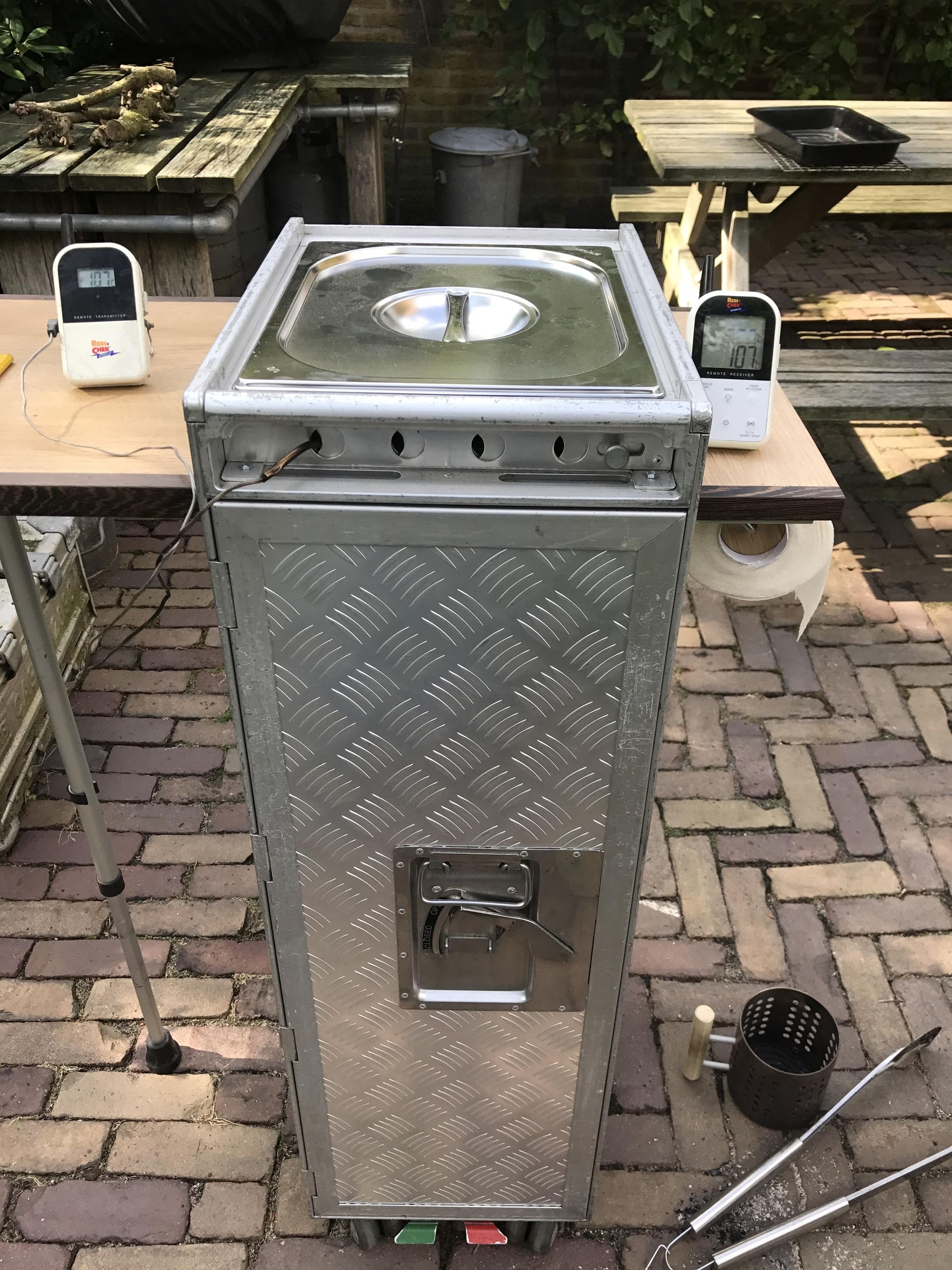 Aviation Trolley Barbecue Smoker With a Twist : 4 Steps (with Pictures ...