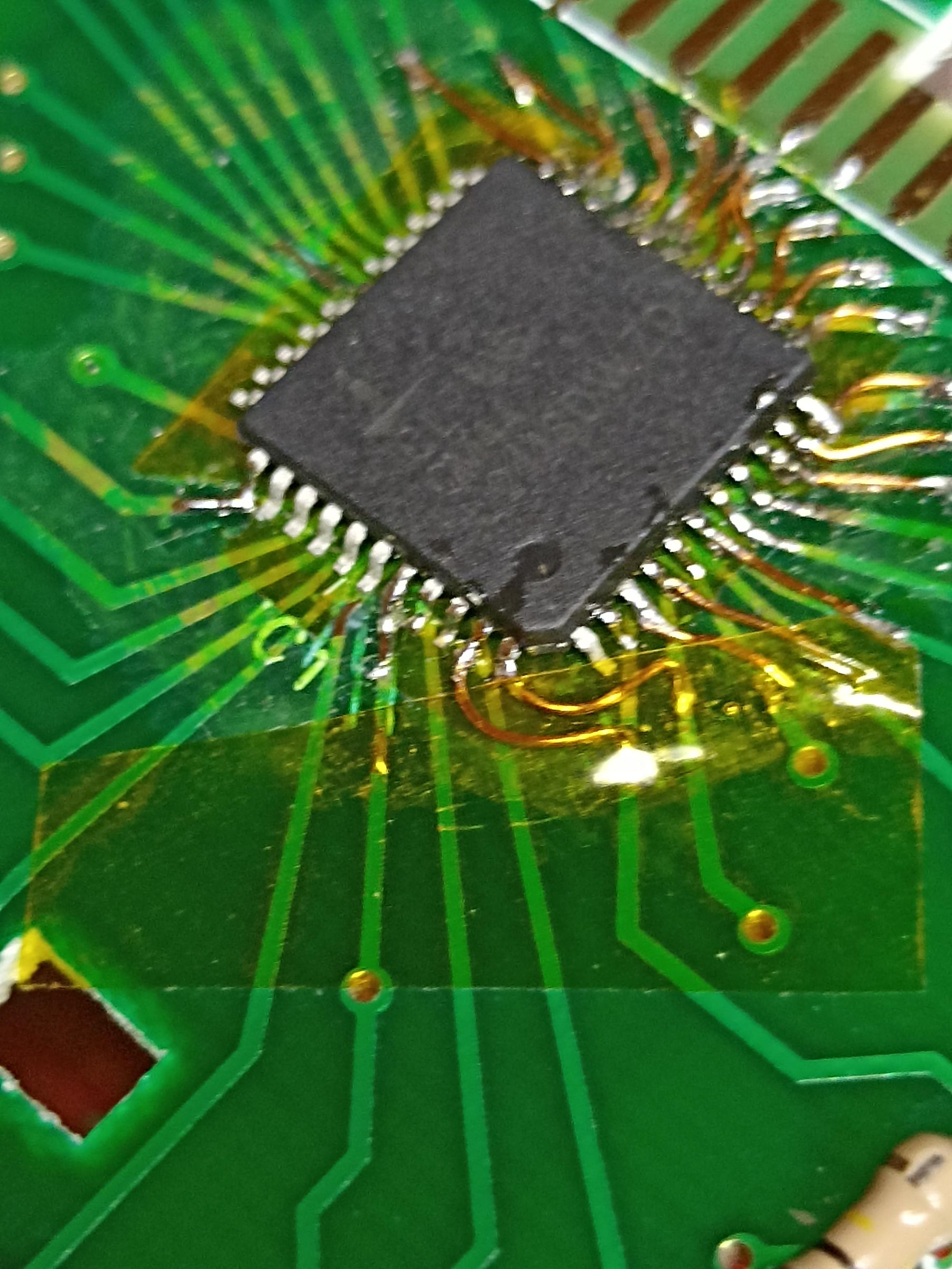 Replacing a 40 Pin COB With a 44 Pin QFP : 3 Steps (with Pictures ...