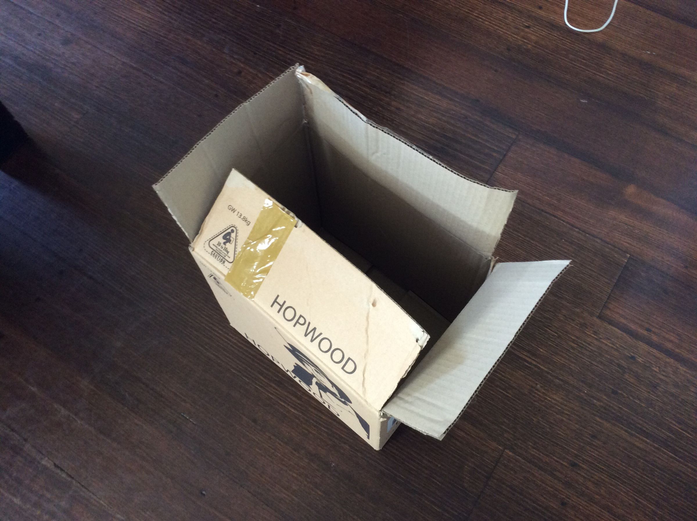 Cardboard Box Speaker : 3 Steps - Instructables