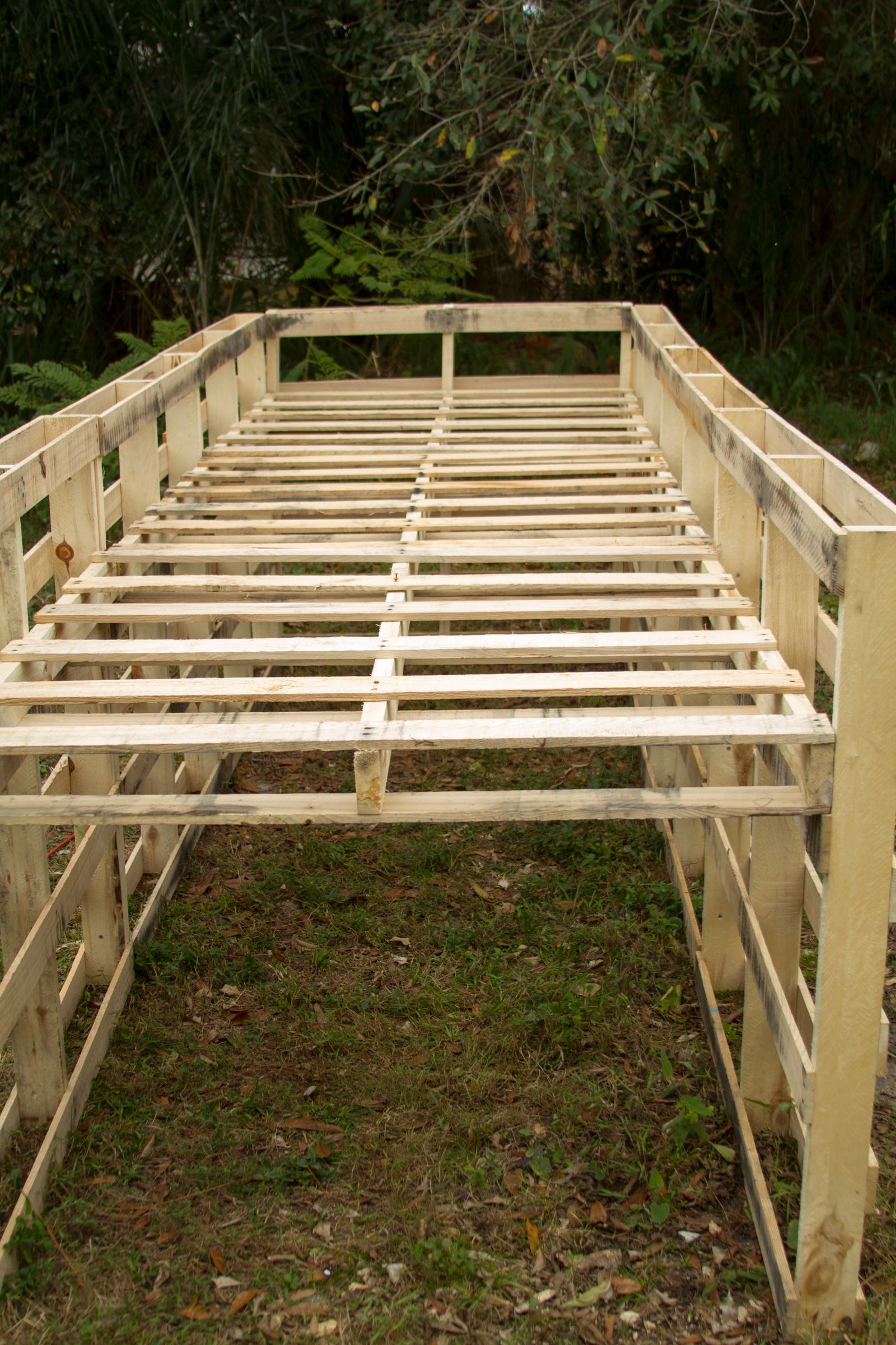 Raised Pallet Garden : 3 Steps (with Pictures) - Instructables