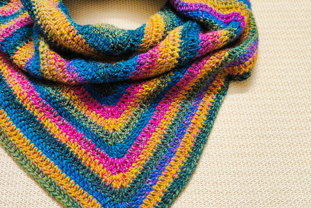 Easy and Simple Crochet Triangle Shawl : 5 Steps (with Pictures ...