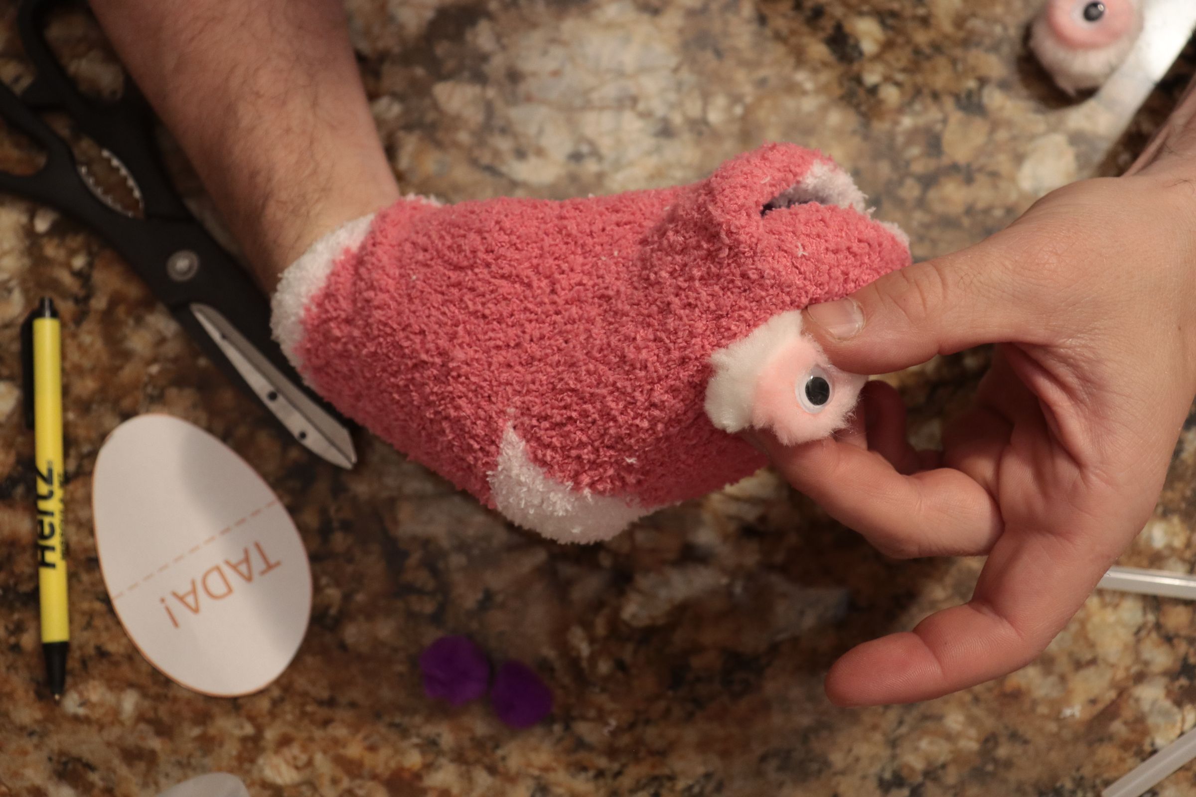 Sock Puppet! : 9 Steps (with Pictures) - Instructables