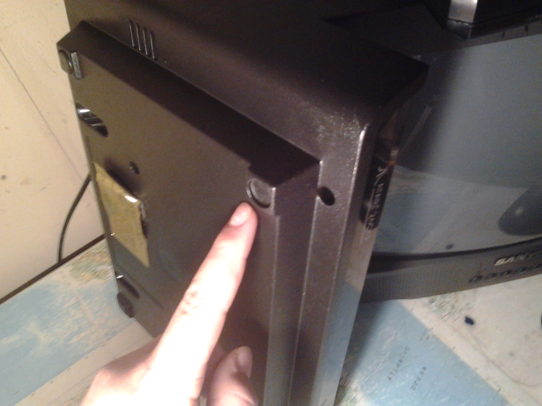 How to Replace an Atari 2600 Rubber Foot : 3 Steps - Instructables