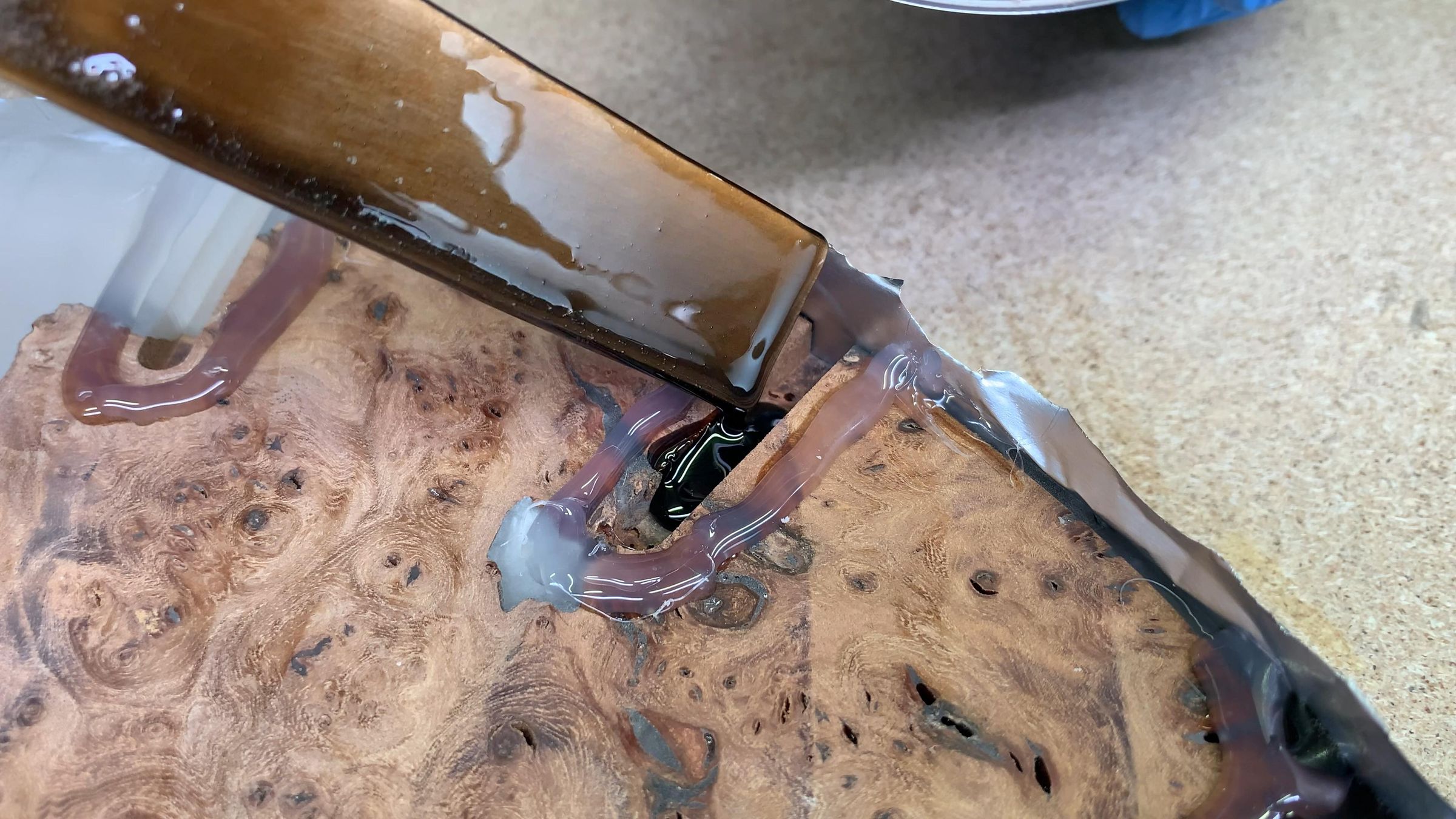 Frosted Epoxy Resin Clock : 20 Steps (with Pictures) - Instructables