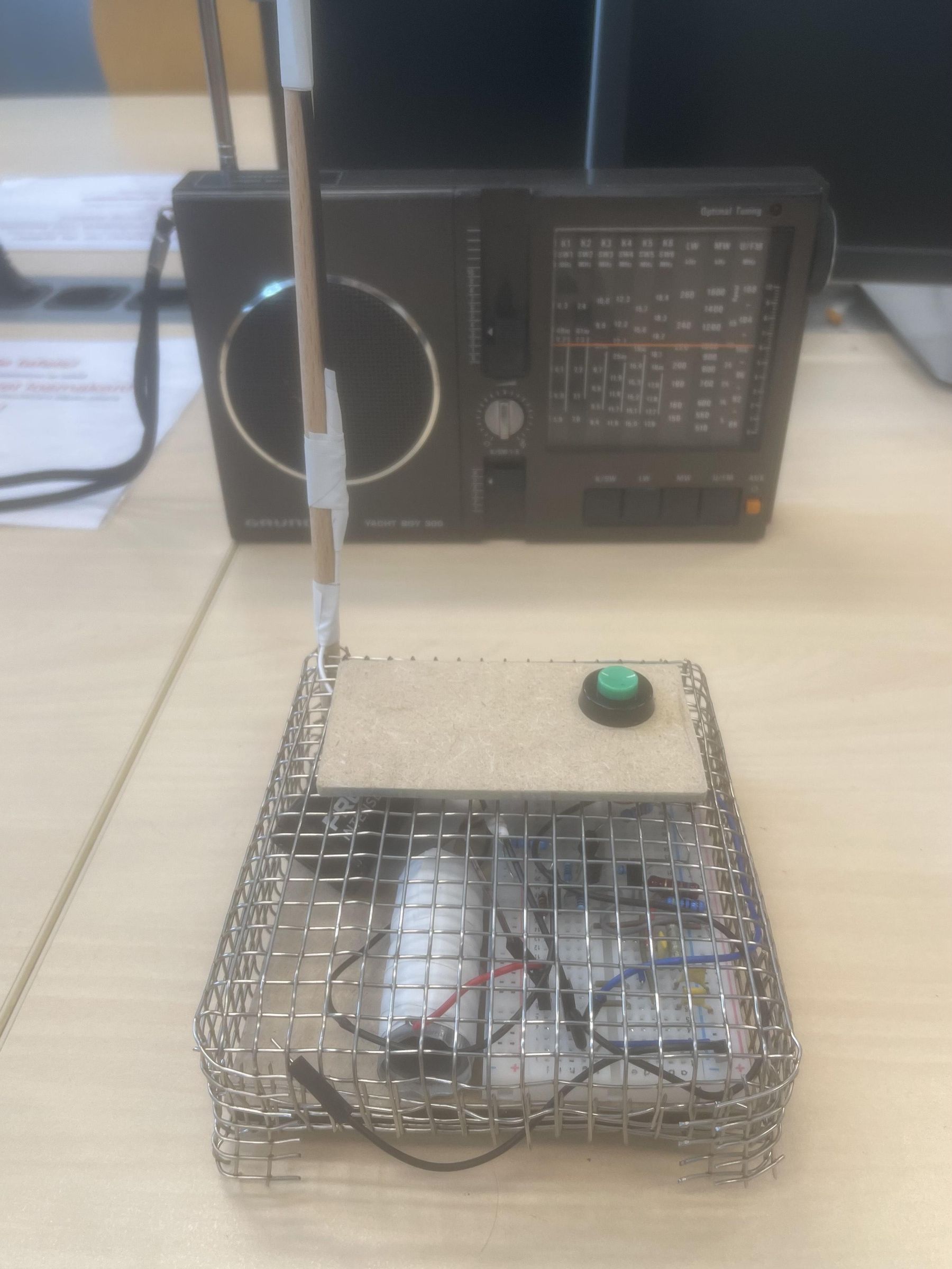 Build an 1 MHz Morse-Code Radio-Telegraph Transmitter : 8 Steps ...