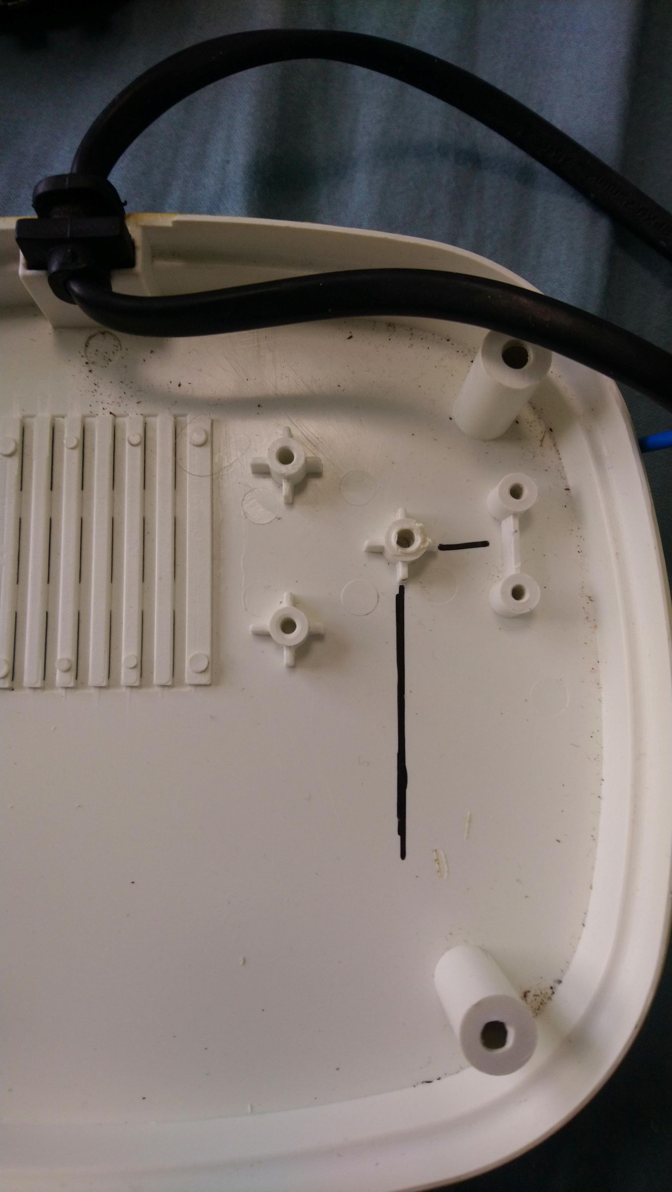 Repair and Upgrade a Magnifying Desk Lamp : 4 Steps - Instructables