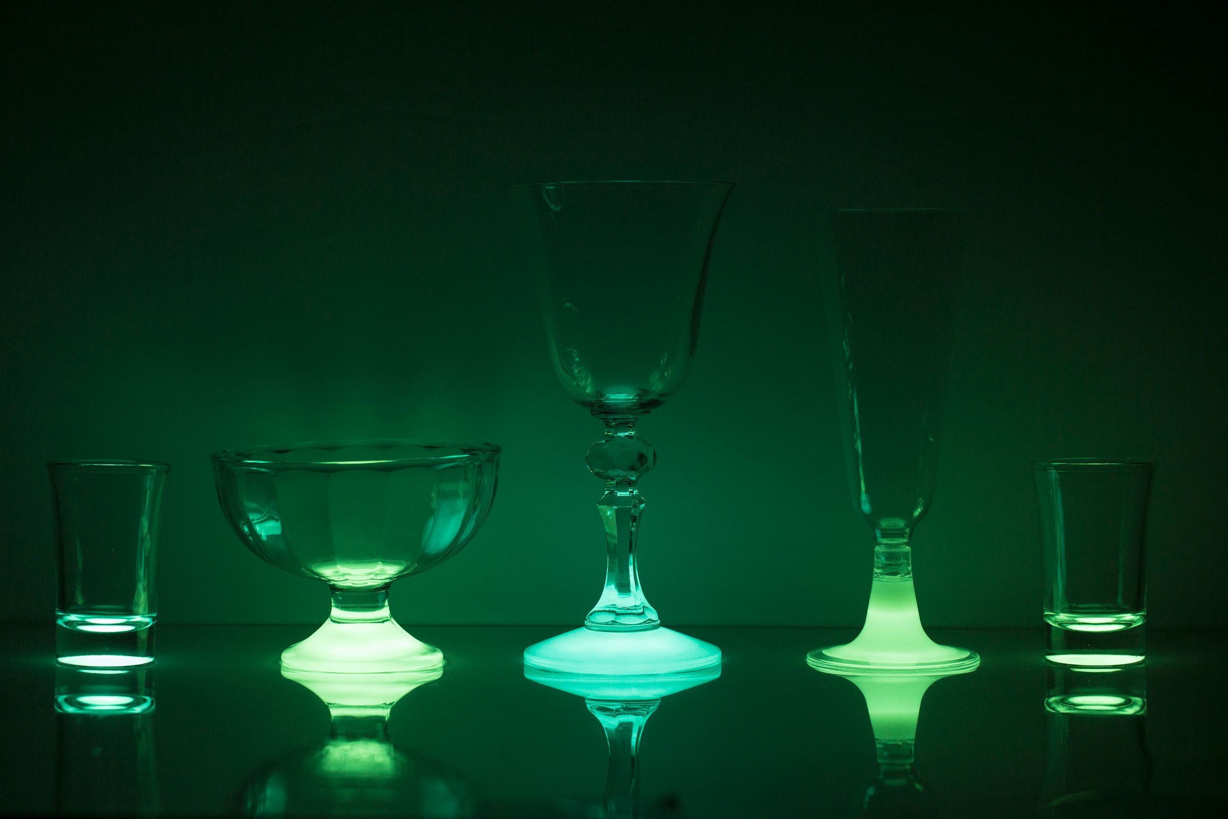 How to Make Glow in the Dark Glass : 6 Steps (with Pictures ...