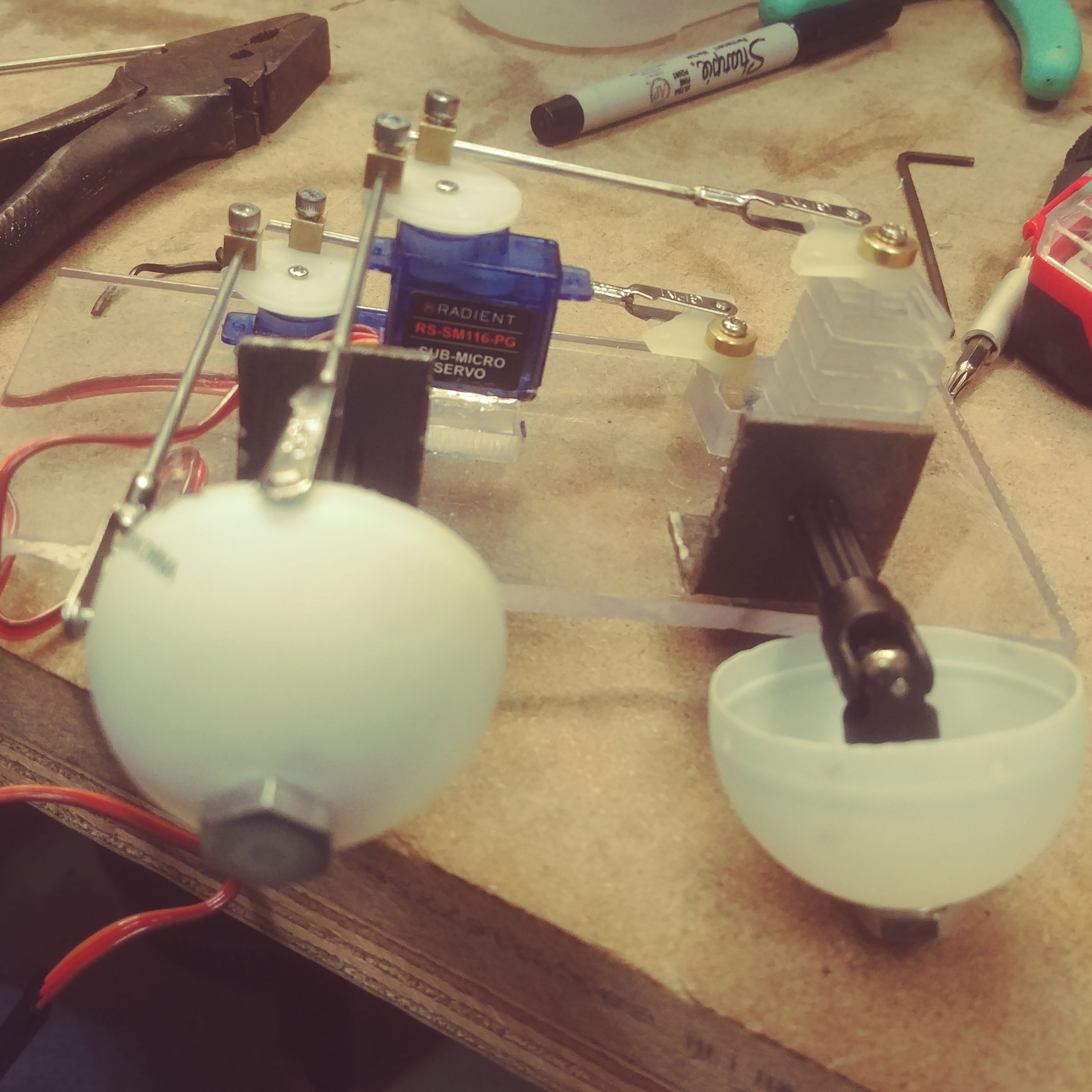 Animatronic Eyes With Servo Motors (Arduino) : 5 Steps - Instructables