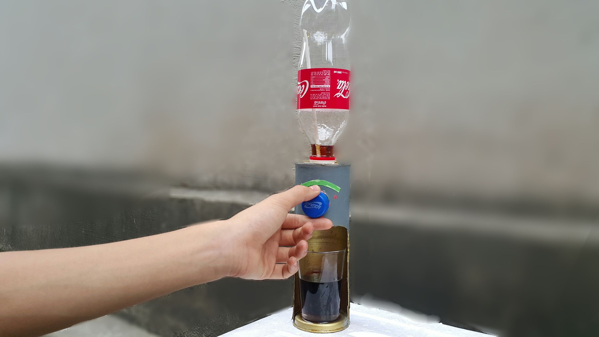 EASY Water Despenser : 4 Steps (with Pictures) - Instructables