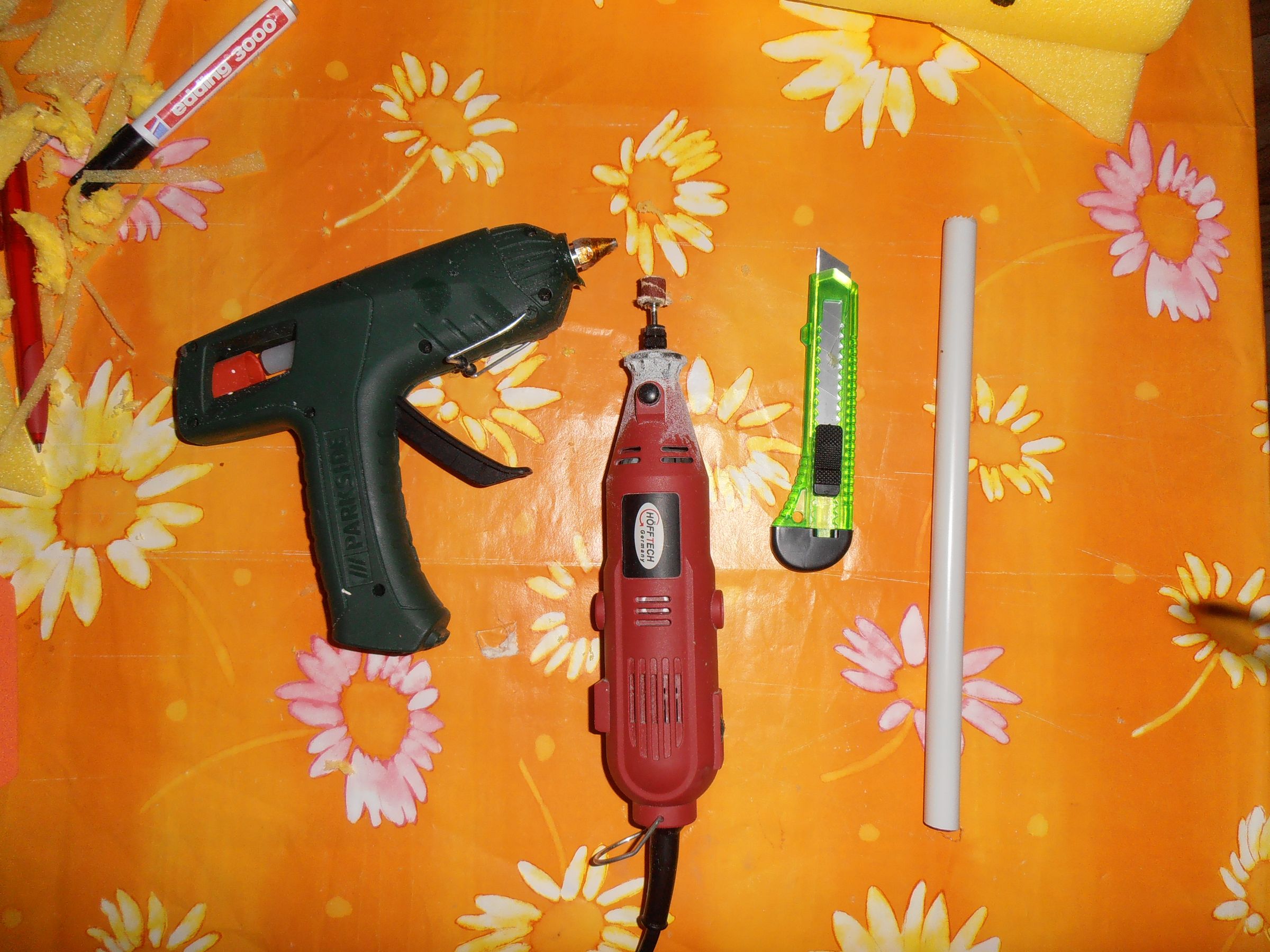 Foam Rocket With Launcher : 7 Steps - Instructables