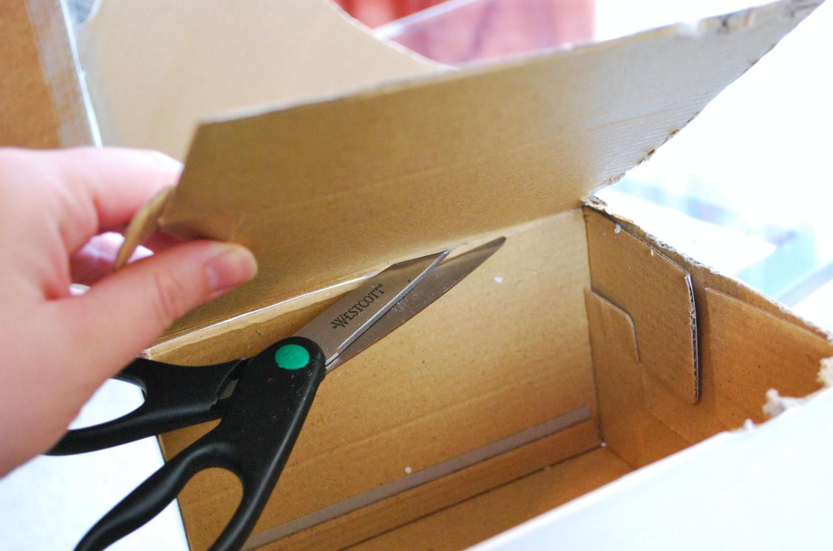 Junk Mail Christmas Tree : 5 Steps (with Pictures) - Instructables