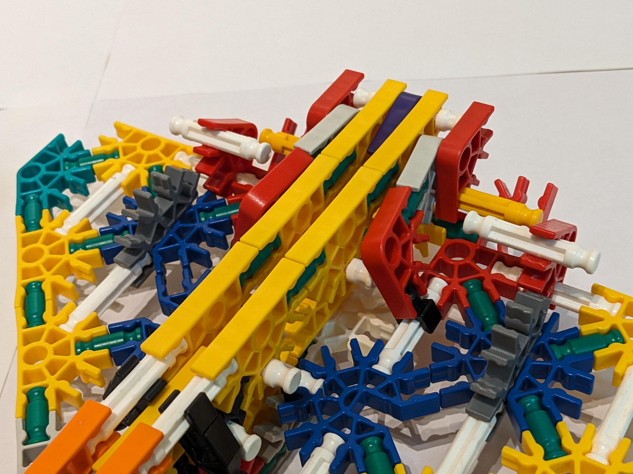 K'Nex Superion Combiner Transformer : 6 Steps - Instructables