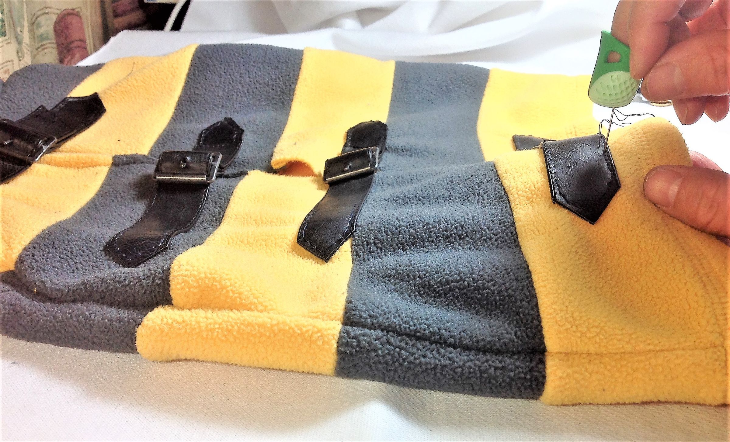 DIY Montessori Dressing Frames for Practical Life Skills : 11 Steps ...