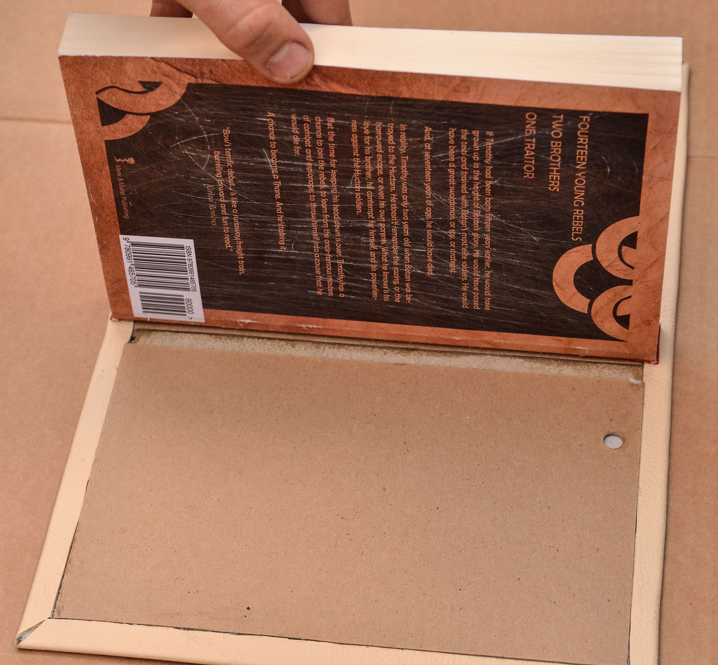 How to Leather Bind a Paperback : 14 Steps (with Pictures) - Instructables