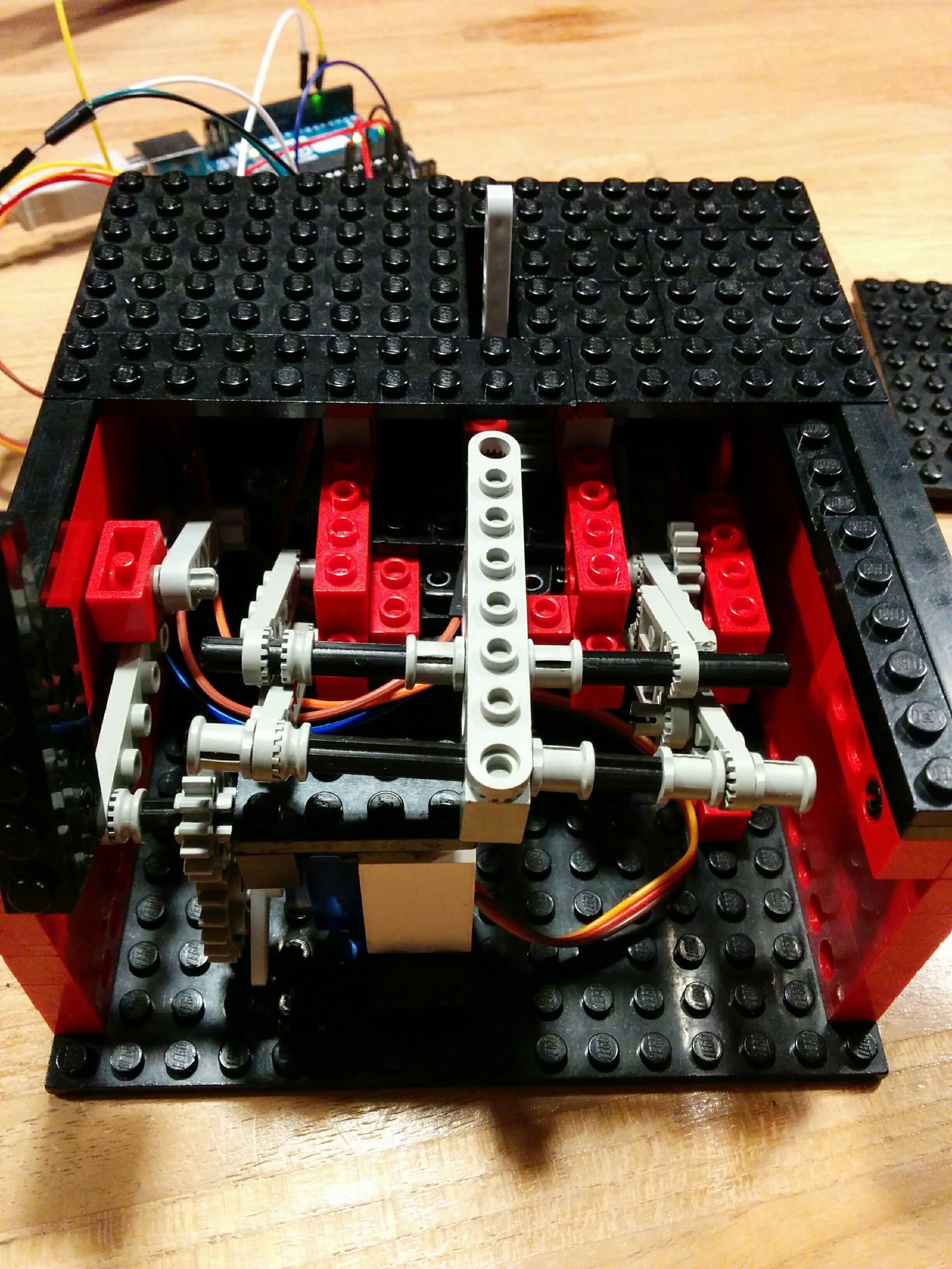 Arduino UselessLegoBox : 5 Steps - Instructables
