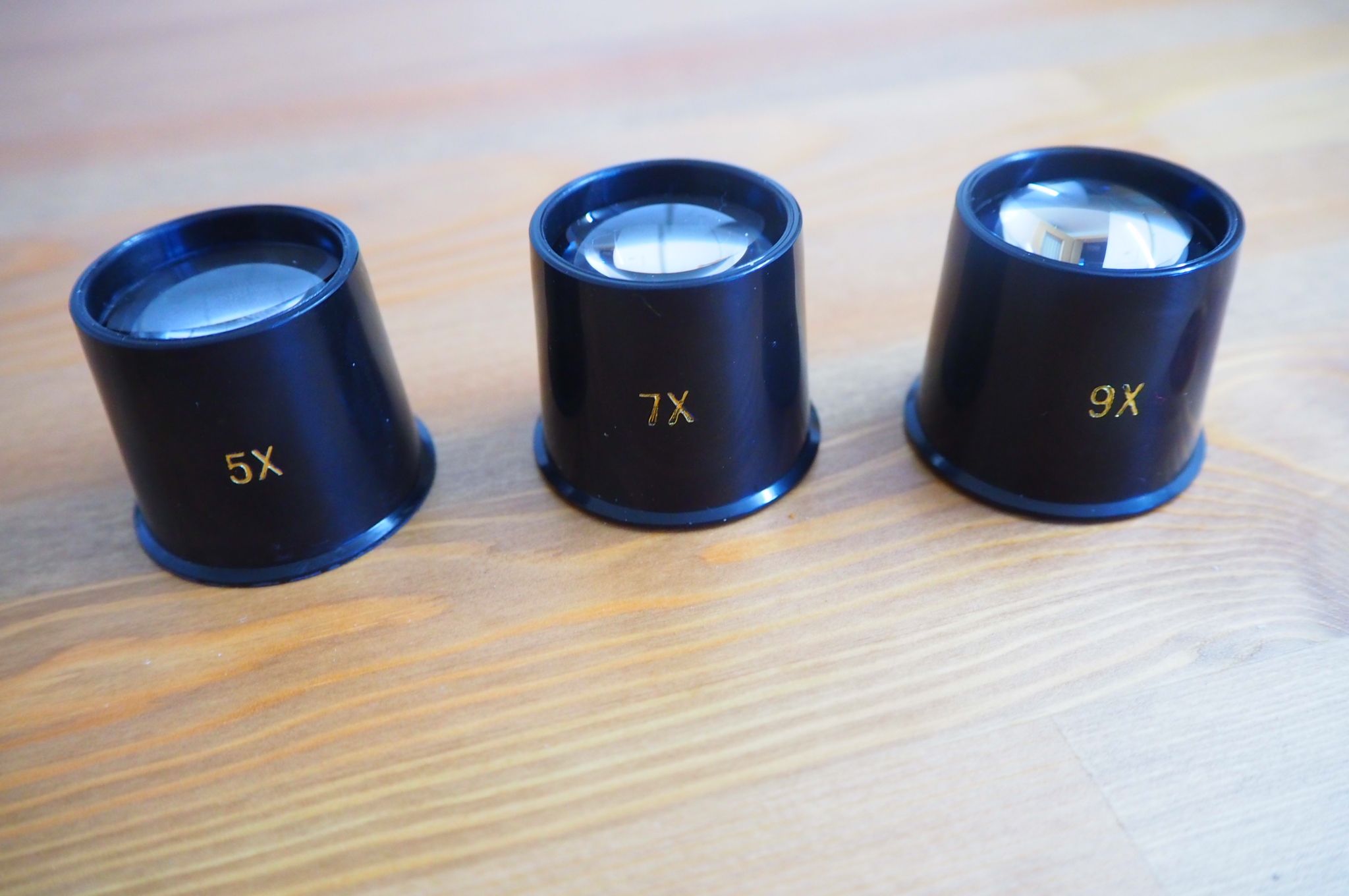 Make Microscopic Pictures Using Watchmaker Magnifing Glasses : 6 Steps ...