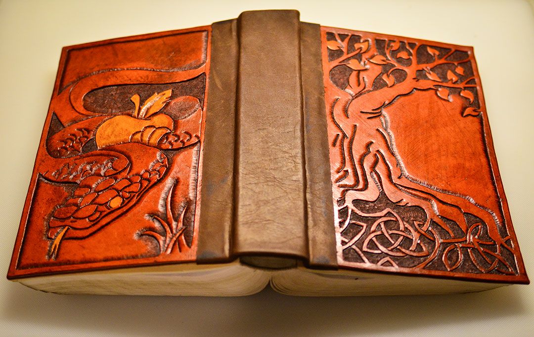 [Art | Leather Bookbind] Like Cats and Dogs - Chapter 2 - bajuwa ...