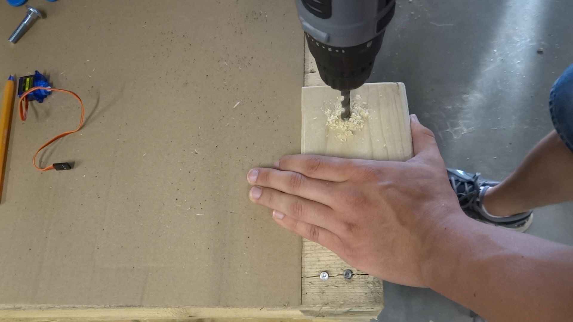 Fidget Spinning Robot : 7 Steps (with Pictures) - Instructables