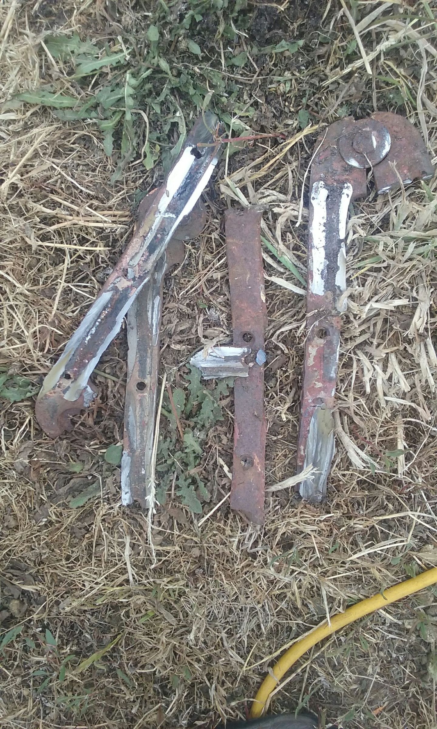 Home Made Hinges : 6 Steps - Instructables