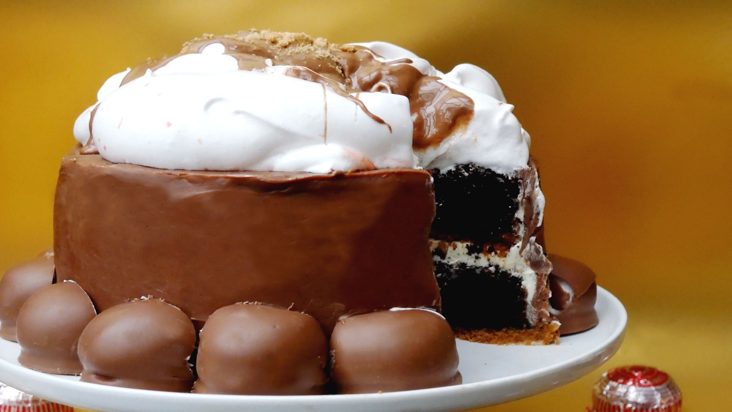 TUNNOCK'S (S'MORES) CHOCOLATE & MARSHMALLOW TEA CAKE : 7 Steps (with ...