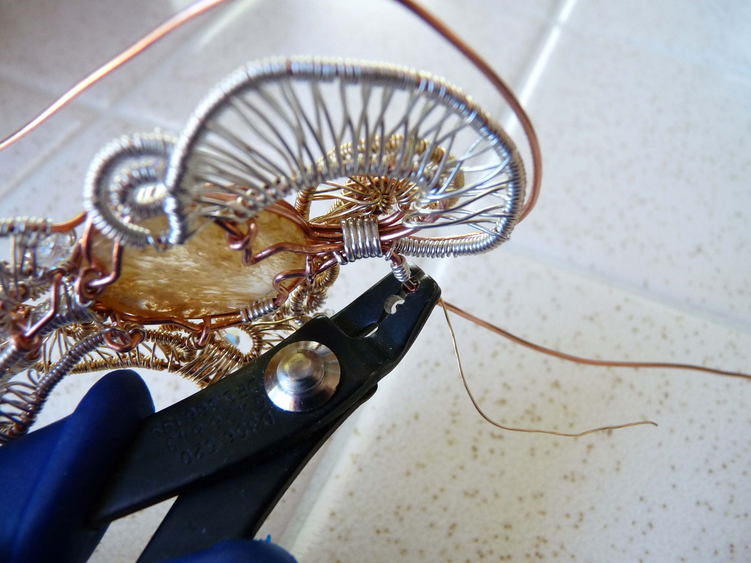 Amazing Wire Weave Pendant : 22 Steps (with Pictures) - Instructables