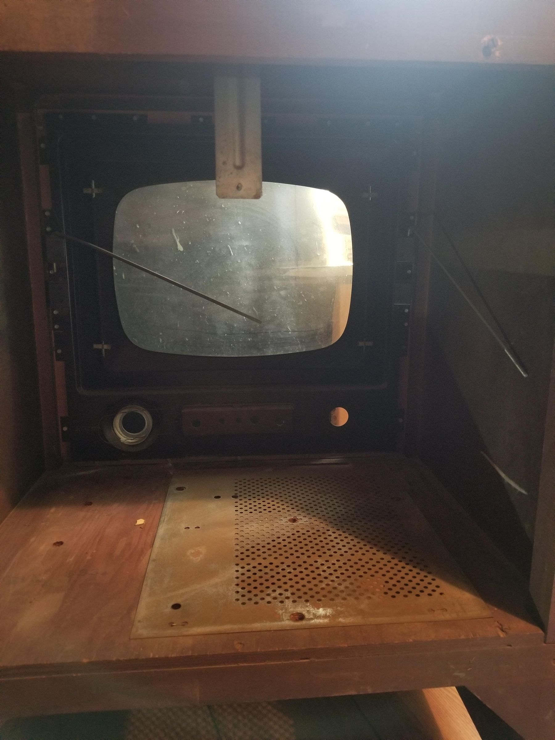 Old TV Into Fish Tank : 3 Steps - Instructables