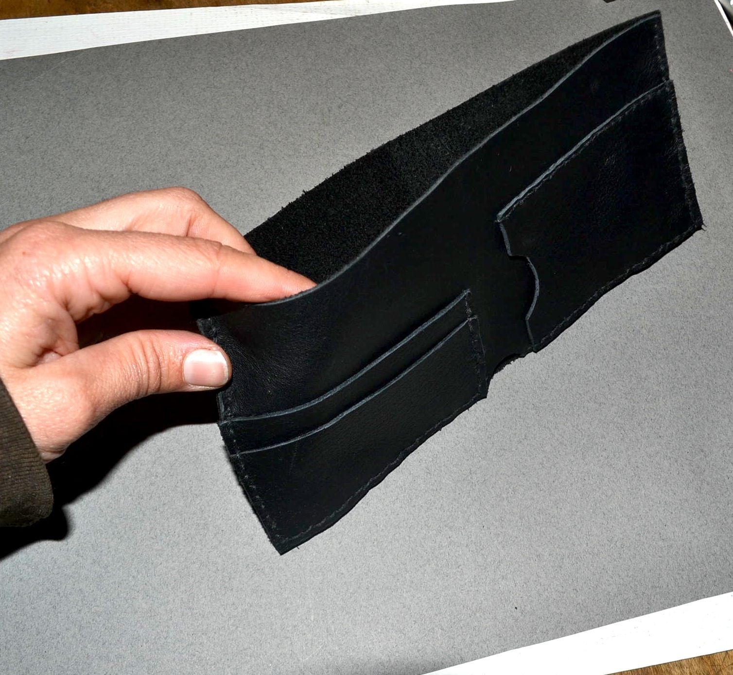 ★DIY LEATHER WALLET★ : 11 Steps (with Pictures) - Instructables