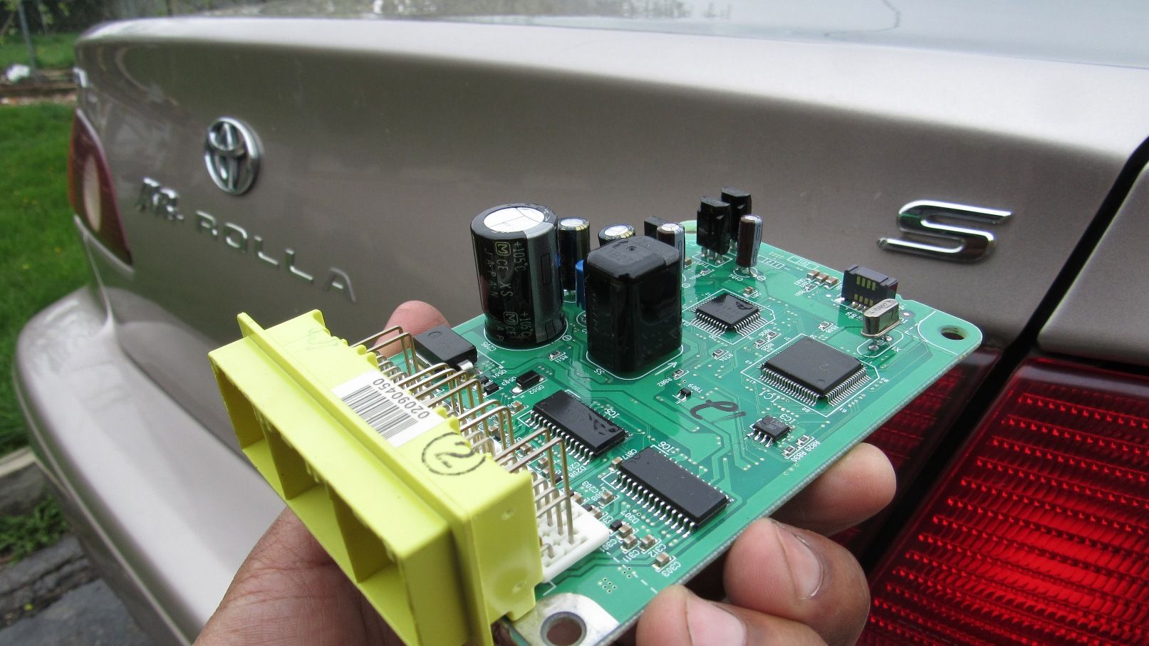 DIY: Reset Airbag Computer Crash Data : 8 Steps (with Pictures ...